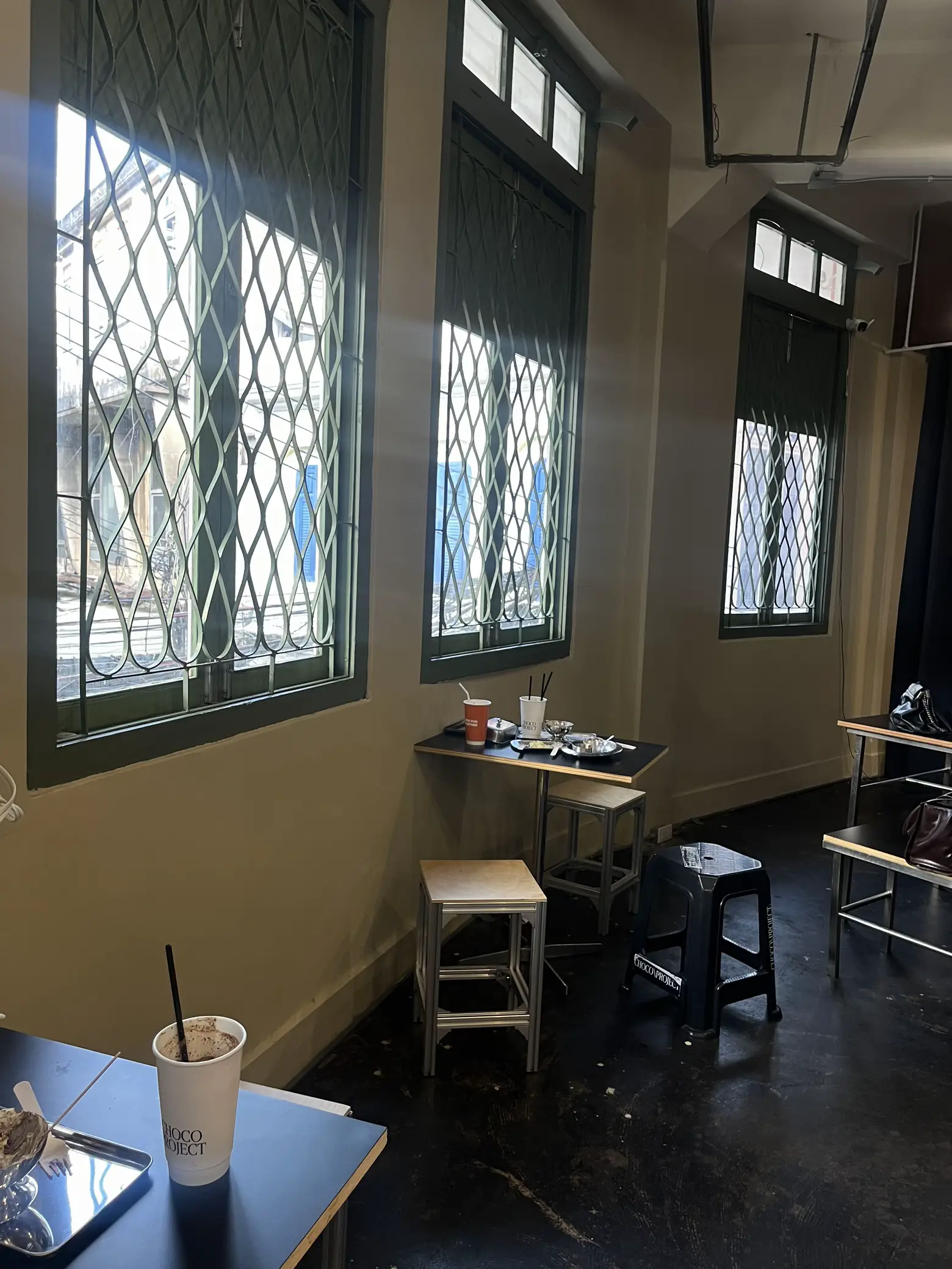 Choco Project 🥤คาเฟ่ช็อกโกแลตเข้มข้น พิกัดใหม่ย่านเจริญกรุง | แกลเลอรีที่โพสต์โดย Nn | Lemon8