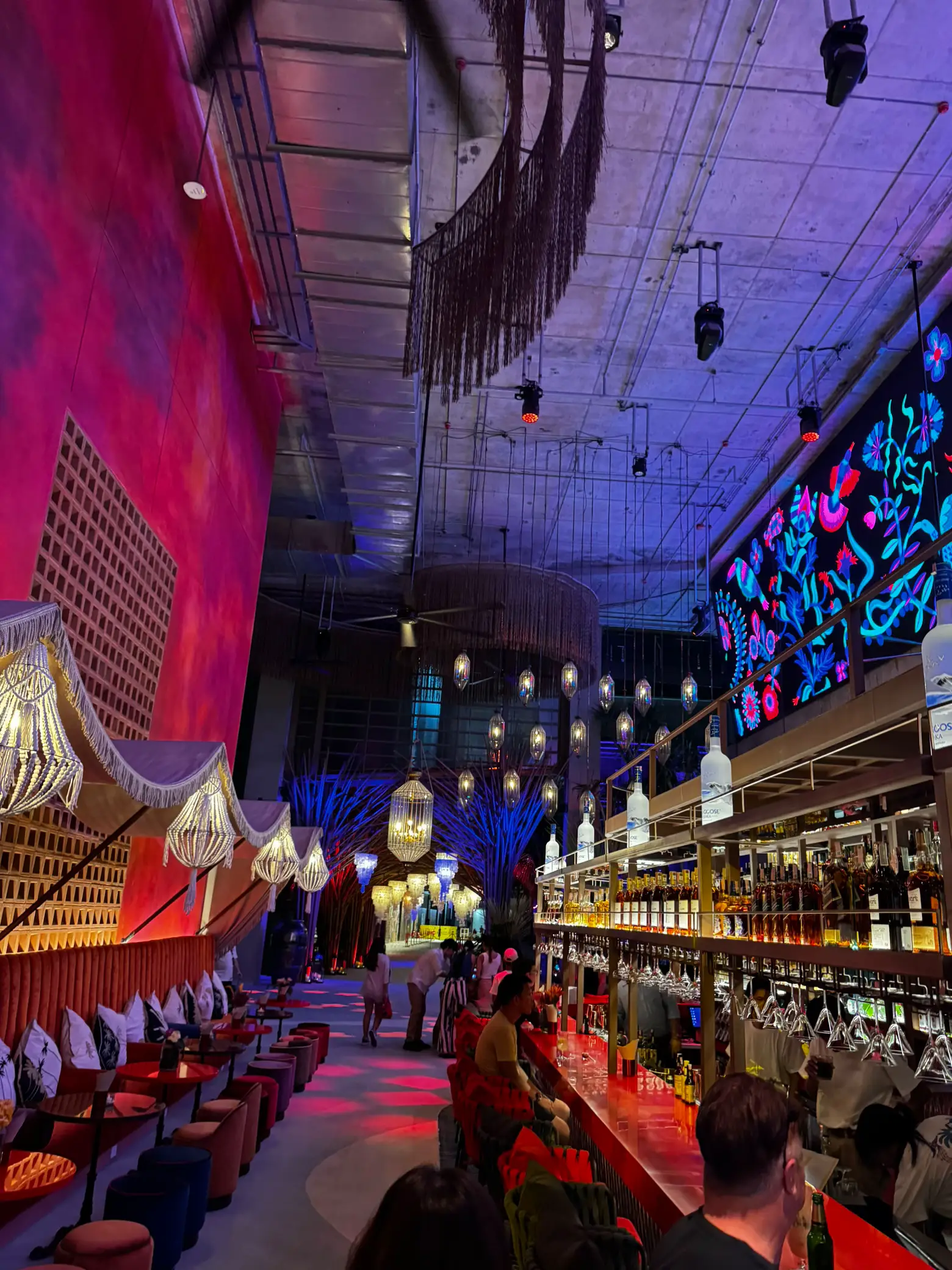 Tribe Sky Beach Club 🏖️ in Bangkok สายปาร์ตี้ไม่ควรพลาด | แกลเลอรีที่ ...