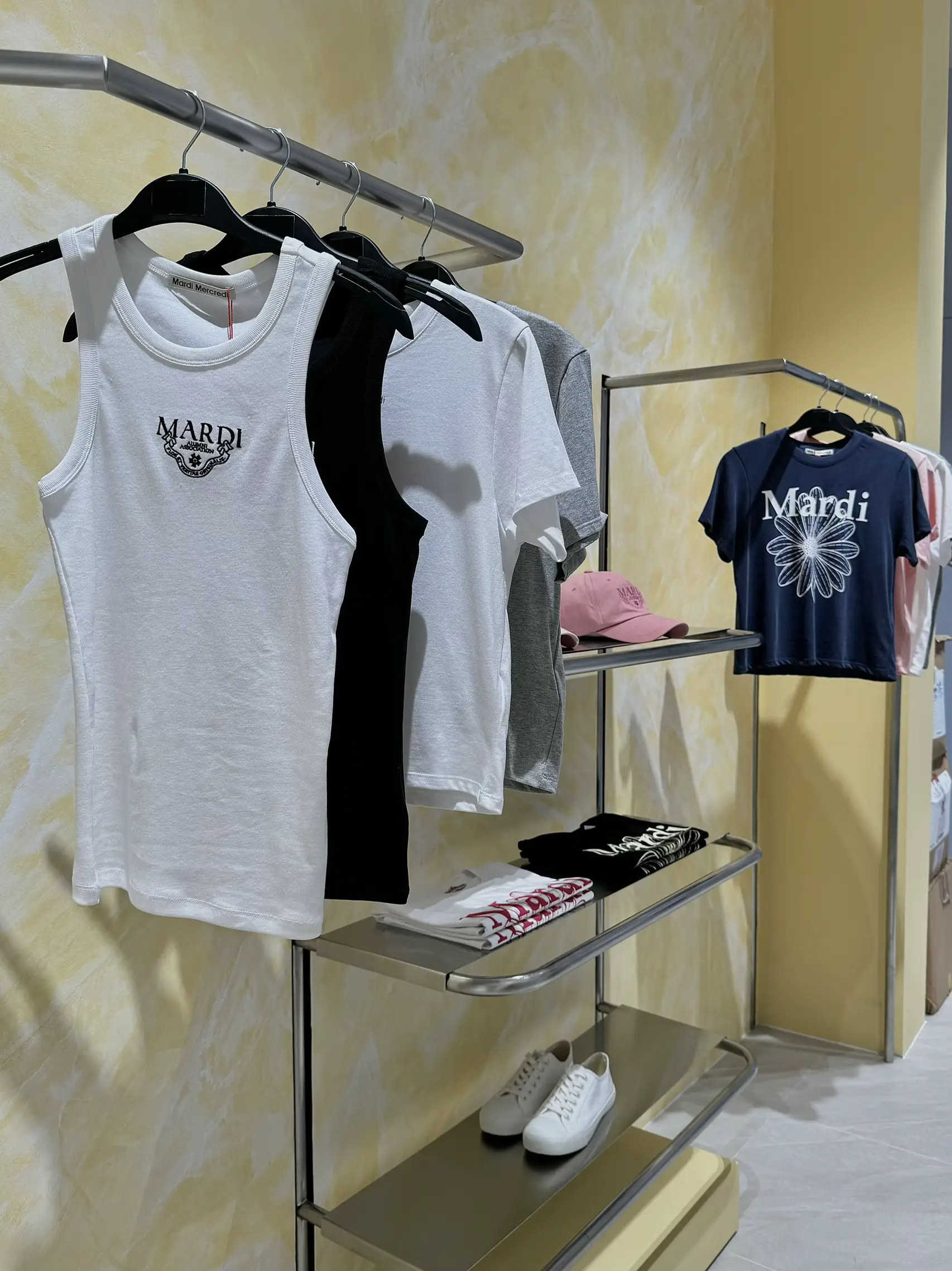 Mardi Mercredi Official Store มาเปิดที่ไทยแล้วววว🎉💕 | แกลเลอรีที่โพสต์ ...