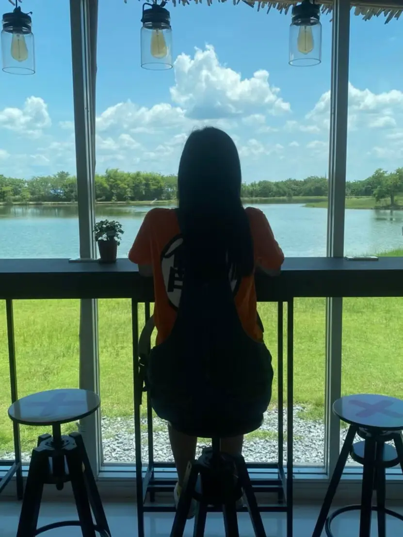 NEO FARM คาเฟ่สีสันสดใสโดนใจ @ ราชบุรี 🌈 | แกลเลอรีที่โพสต์โดย ReviewsPooH | Lemon8