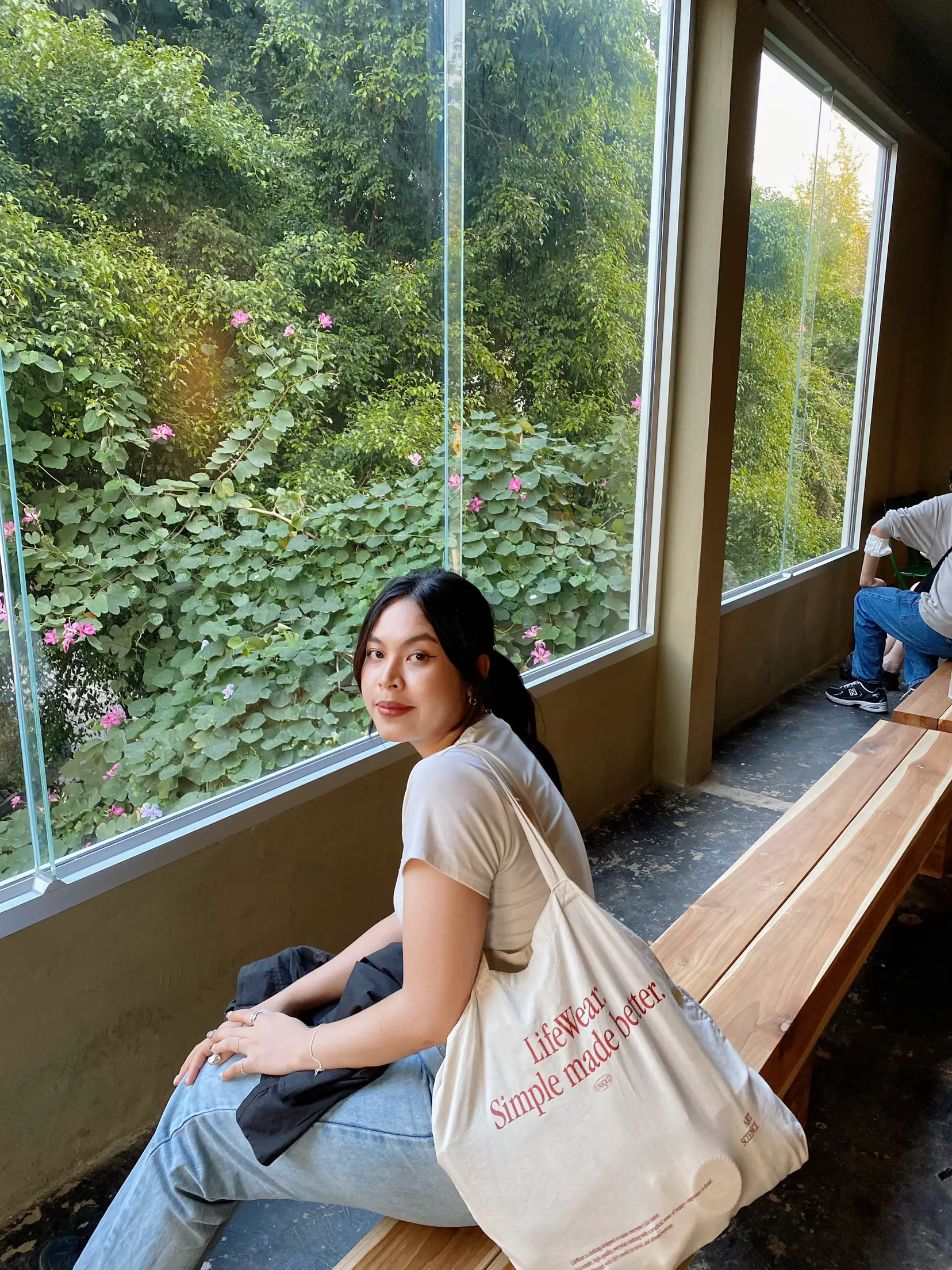 คาเฟ่ Pulse Phra Arthit 🌞 🌩️🍨 | แกลเลอรีที่โพสต์โดย pparea | Lemon8