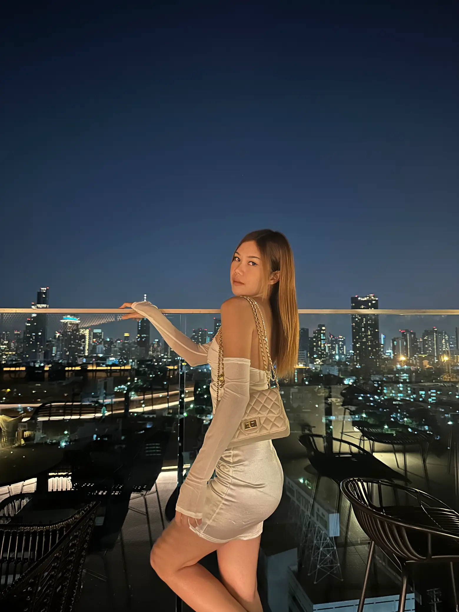 SOL & Luna BKK @ Glow sukhumvit 71 ชั้น15 | แกลเลอรีที่โพสต์โดย คุณ GK | Lemon8