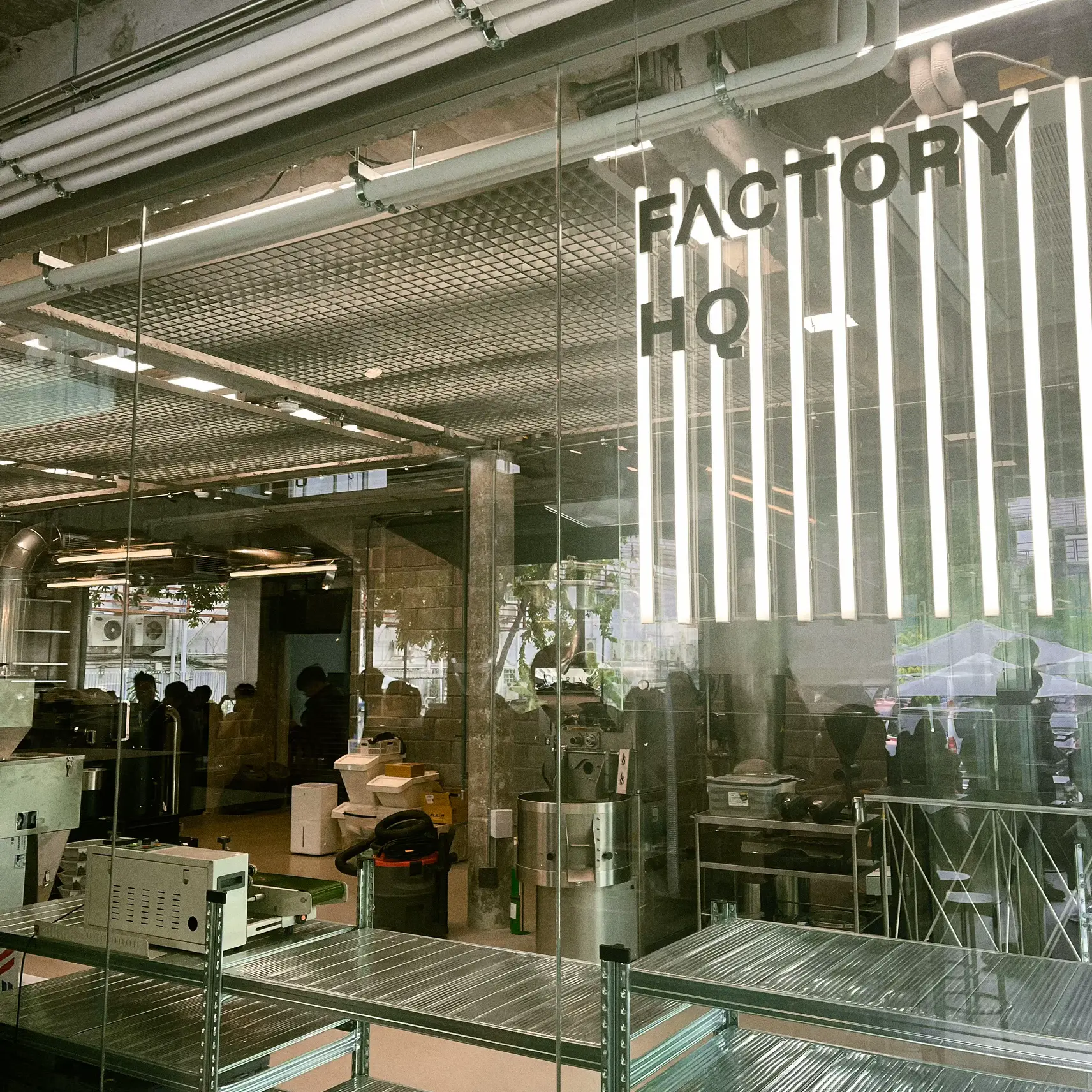 Factory Coffee HQ Town in Town | แกลเลอรีที่โพสต์โดย Lukkaew | Lemon8