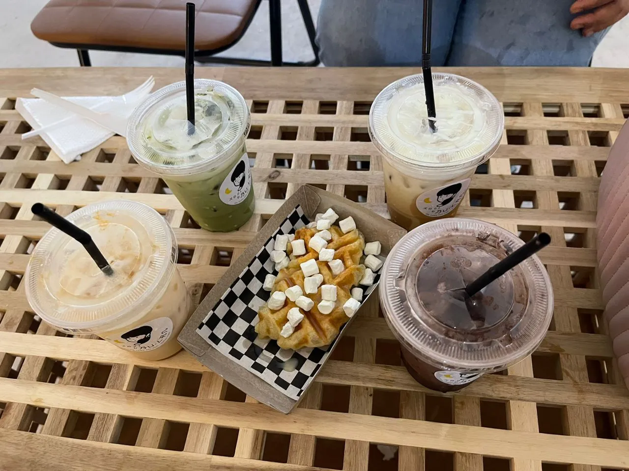 PORT COFFEE TRENDY IN MERU IPOH | แกลเลอรีที่โพสต์โดย Efa Zamri | Lemon8