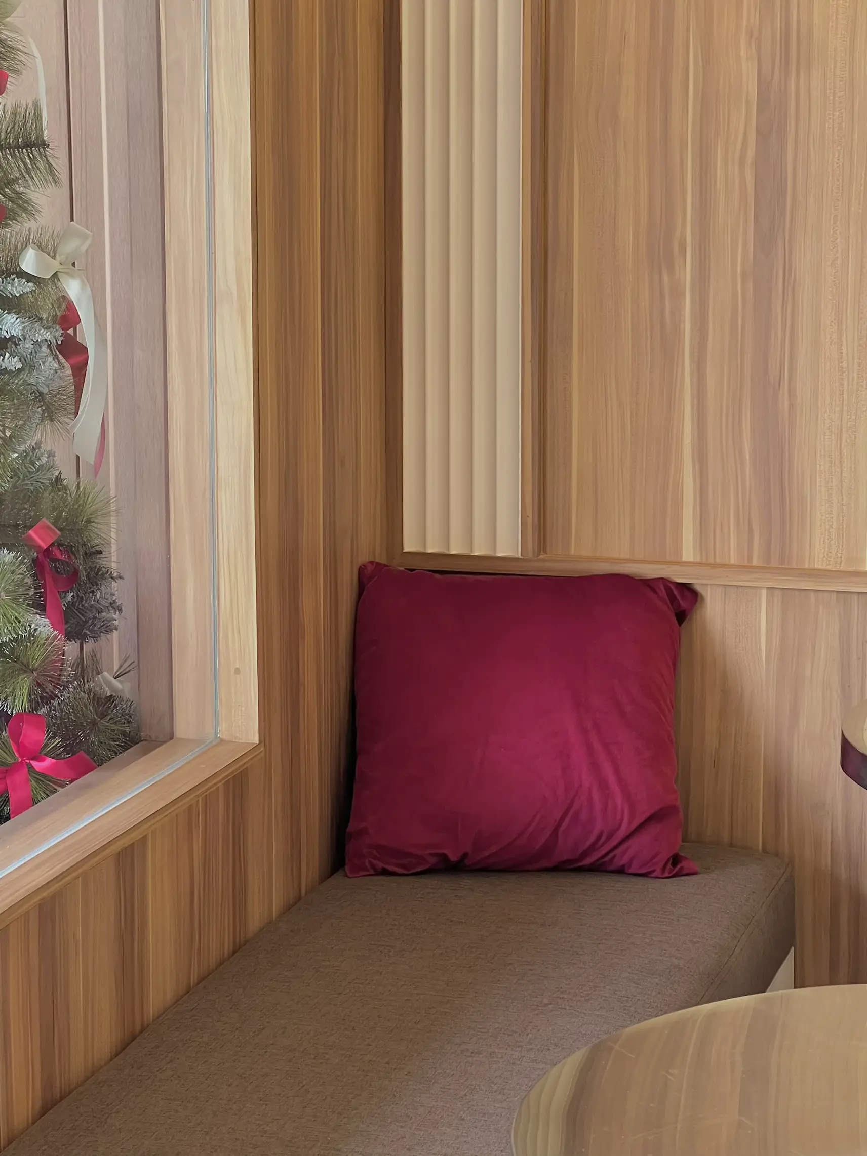 คาเฟ่โคราชเปิดใหม่ | แกลเลอรีที่โพสต์โดย Ars Tom | Lemon8