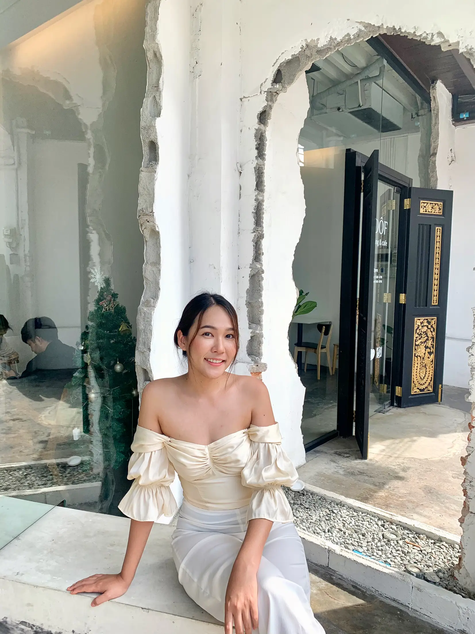 Cafe หลบฝนภูเก็ต ขนมอร่อย ถ่ายรูปสวยมากกกก 💕 | แกลเลอรีที่โพสต์โดย Mari Marisa | Lemon8