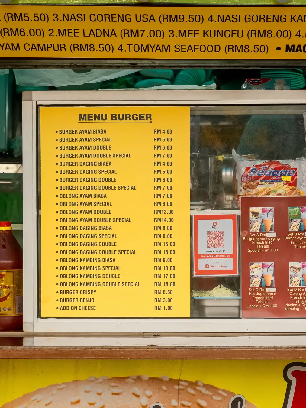 🍔HALAL RM4 BURGER STATION in PASAR SENI🍔 | Galeri disiarkan oleh d_chum ...
