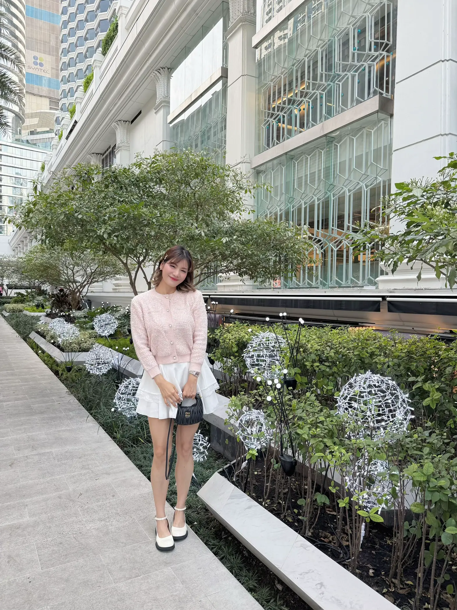 OOTD : แต่งตัวลุคหวานๆ classy but cute!! 🎀 | แกลเลอรีที่โพสต์โดย specialnice | Lemon8