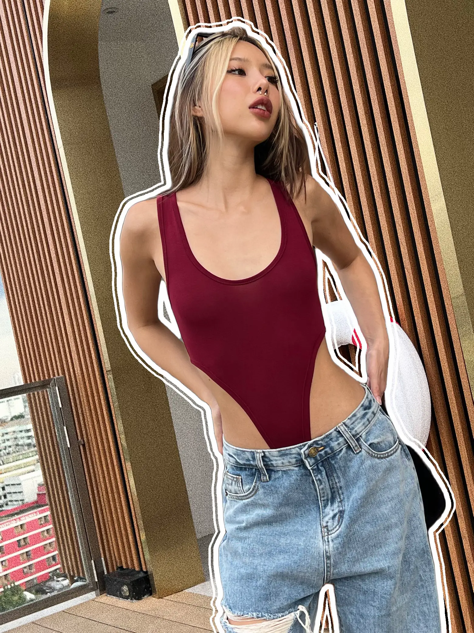 ชุดบอดี้สูทกับกางเกงยีนส์ทรงบอย | แกลเลอรีที่โพสต์โดย Preeya | Lemon8