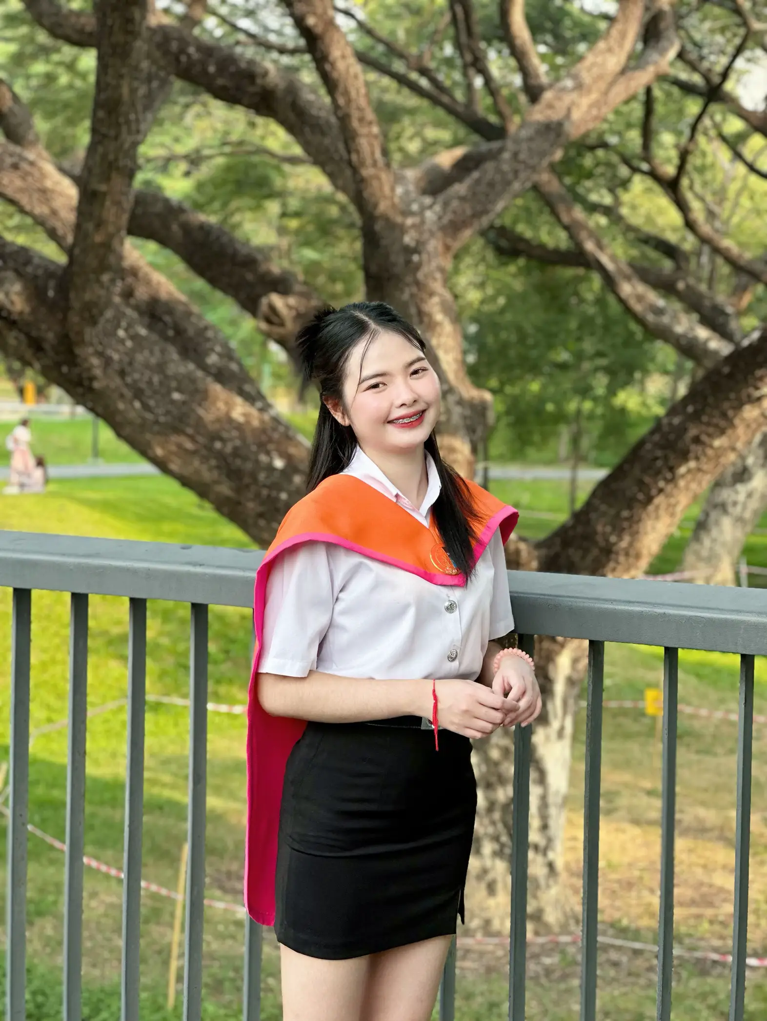 ถ่ายรูปรับปริญญา “นอกรอบ” 📸 | แกลเลอรีที่โพสต์โดย L.♡ | Lemon8