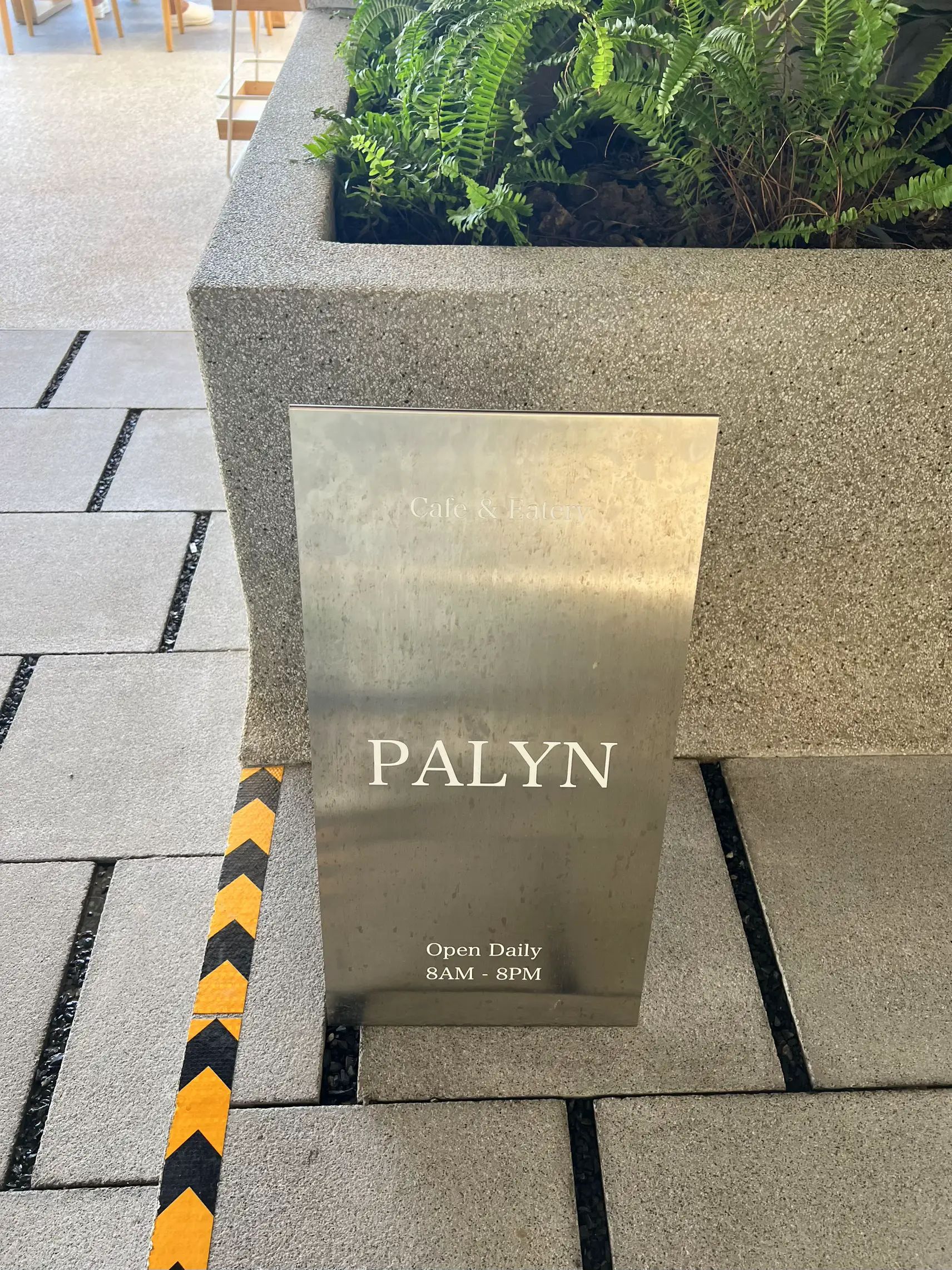 PALYN cafe & eatery คาเฟ่ติดริมทะเล 💙🌊 | แกลเลอรีที่โพสต์โดย •Aᴍᴇʀɪᴄᴀɴᴏ ...