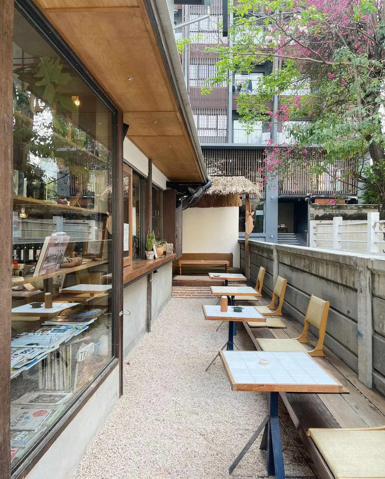 คาเฟ่กรุงเทพ (un)Fashion District S39 | แกลเลอรีที่โพสต์โดย pomelopunch | Lemon8