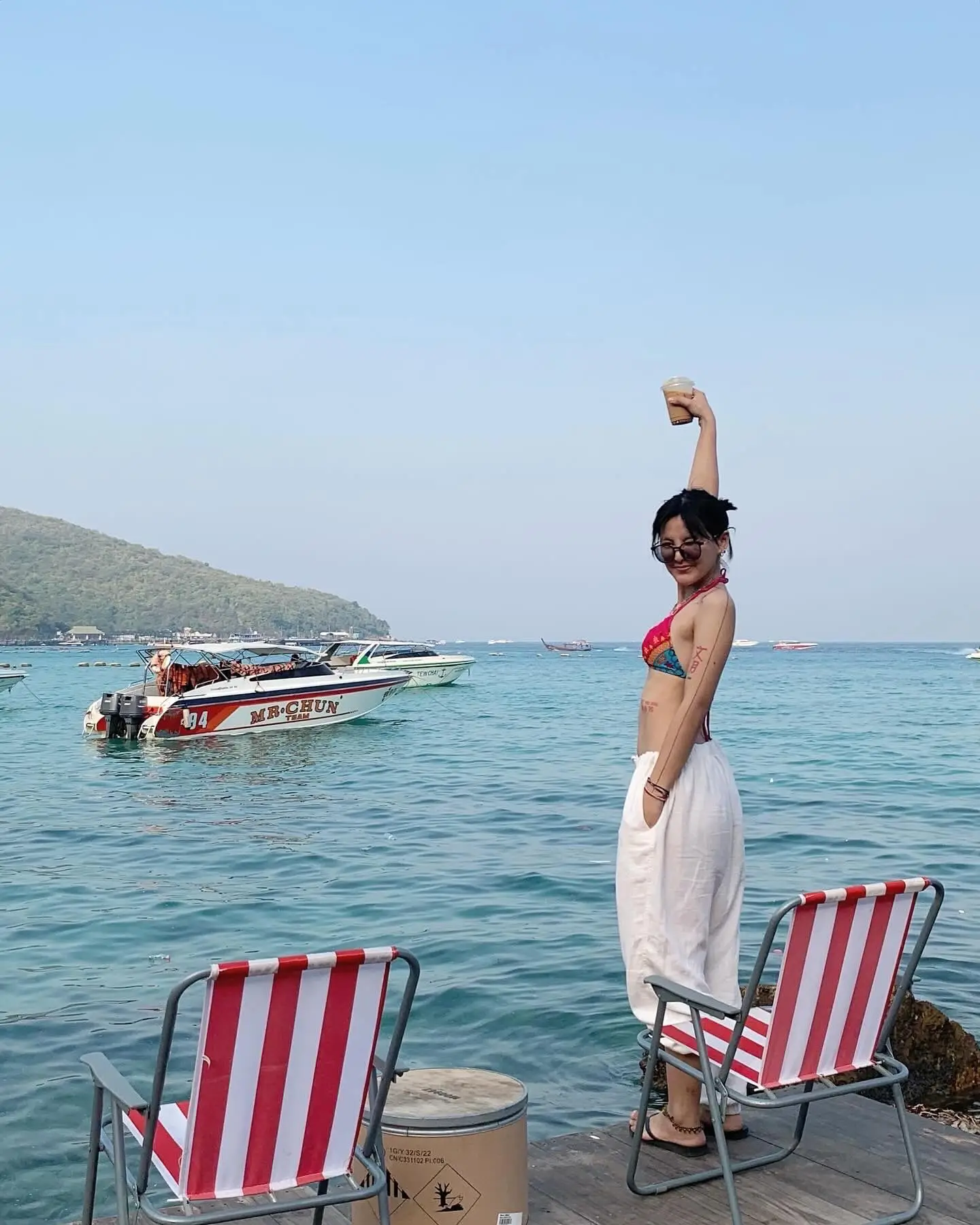 Vibe bar คาเฟ่ที่เกาะล้าน | แกลเลอรีที่โพสต์โดย Momay Momay | Lemon8