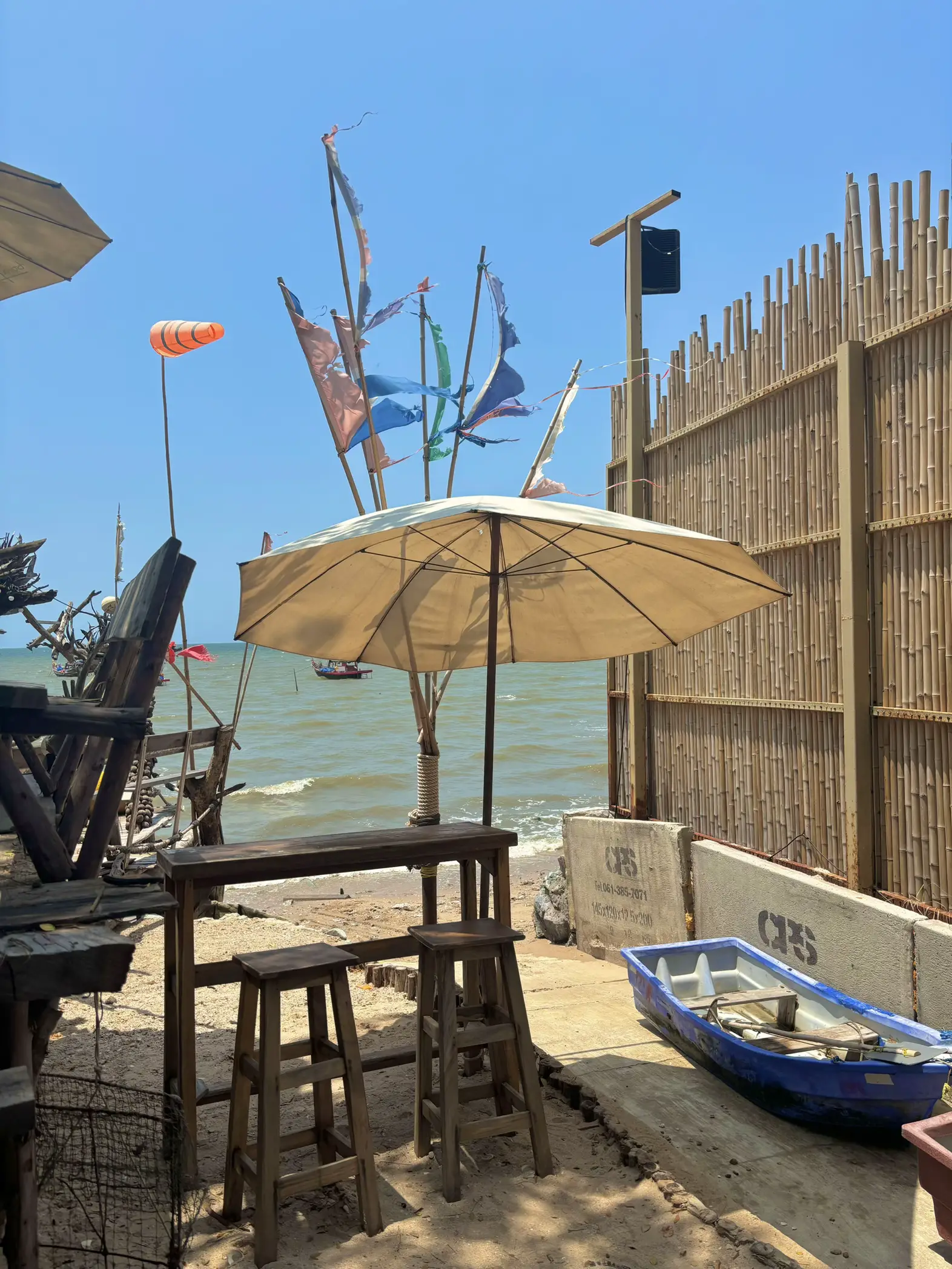 🍰☕️Piccolo Cafe บางแสน🧋🍦 | แกลเลอรีที่โพสต์โดย Kidsna evee | Lemon8