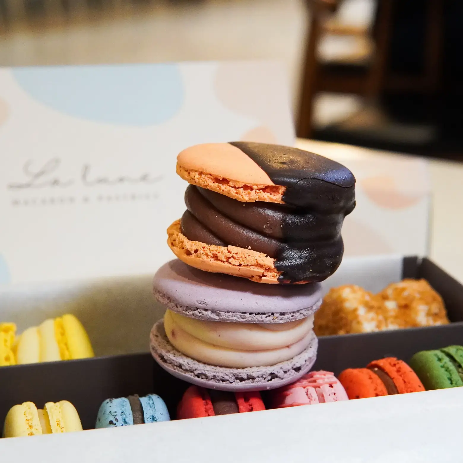 La lune macaron มาการองเจ้าดัง Packaging น่ารัก 💓😍🧁 | แกลเลอรีที่โพสต์ ...