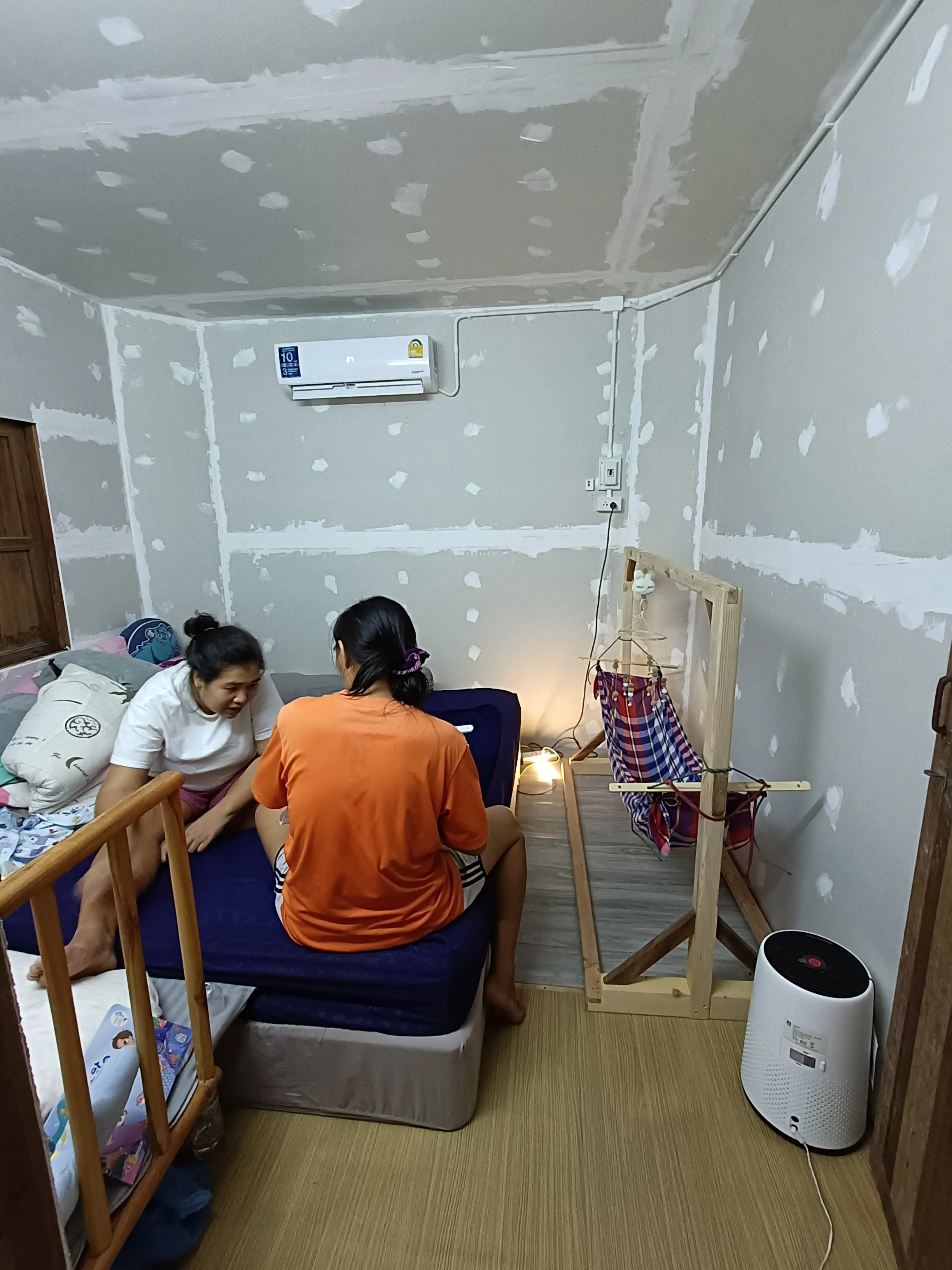 เปลี่ยนโฉมบ้านร้าง ให้น่าอยู่ 📸 🍋 | แกลเลอรีที่โพสต์โดย Wolf Carpenter | Lemon8