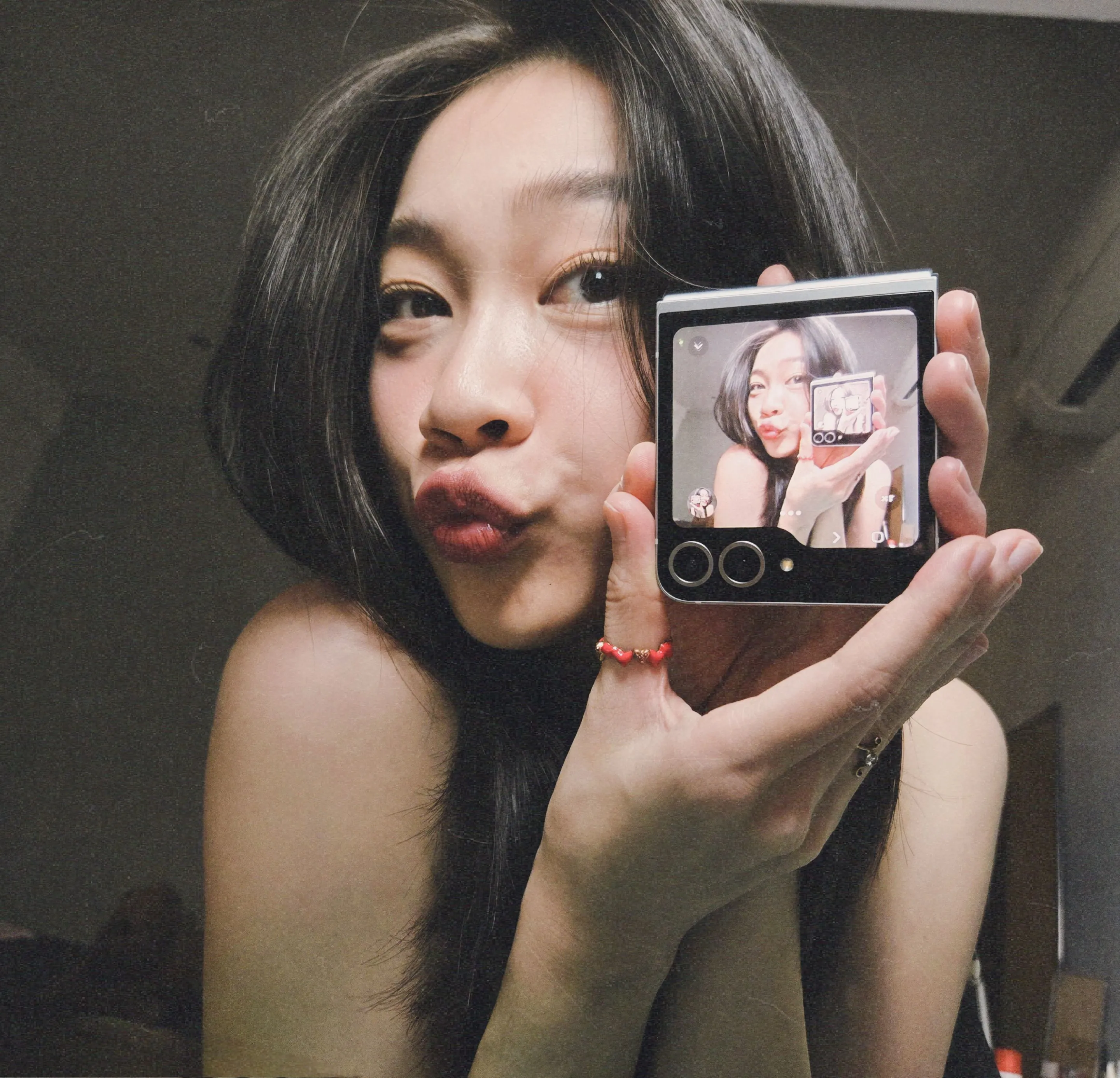 รีวิว Samsung Galaxy Z Flip6 | แกลเลอรีที่โพสต์โดย i'dream | Lemon8