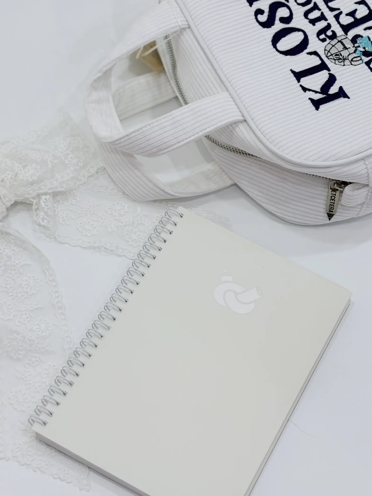 เปิดถุงช้อปคุณชมพู 🎀 KLOSET & ETCETERA 🌈 MID-YEAR SALE | แกลเลอรีที่โพสต์โดย ชมพูพาพาย | Lemon8