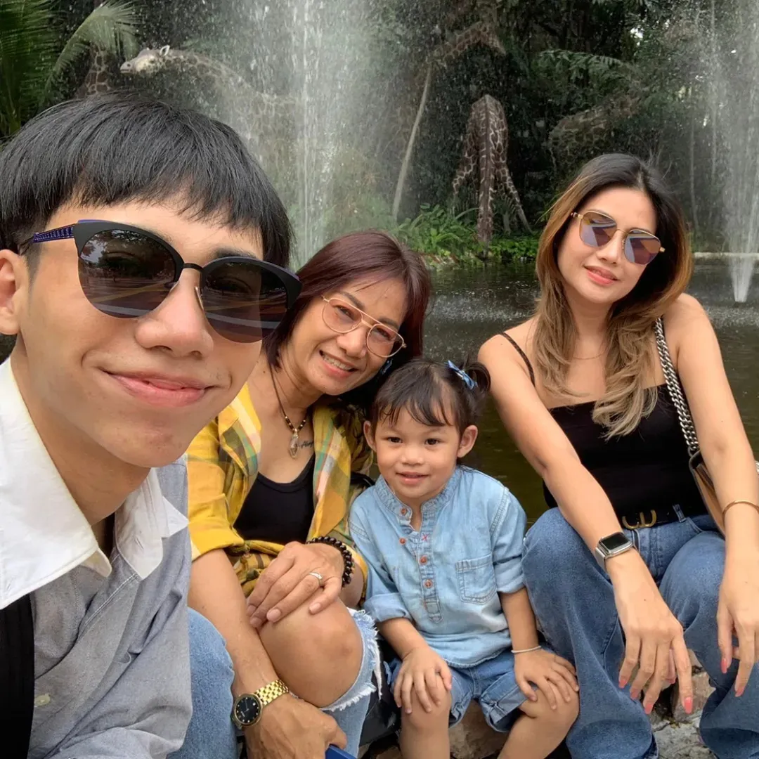 เที่ยวซาฟารีเวิลด์ ครั้งแรกของยายวัย 52 ค่ะ | แกลเลอรีที่โพสต์โดย Gift Kea | Lemon8