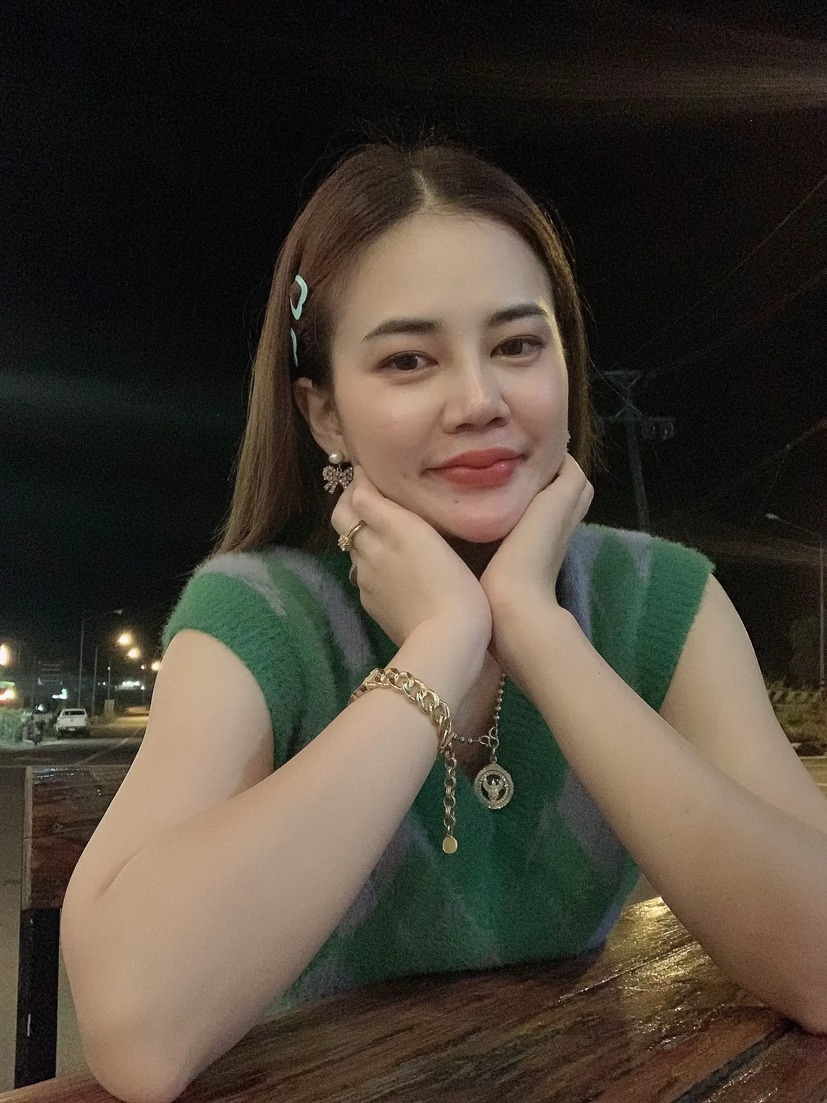 บรรยากาศวันนี้ดีจัง🥰 | แกลเลอรีที่โพสต์โดย Atom Narak | Lemon8