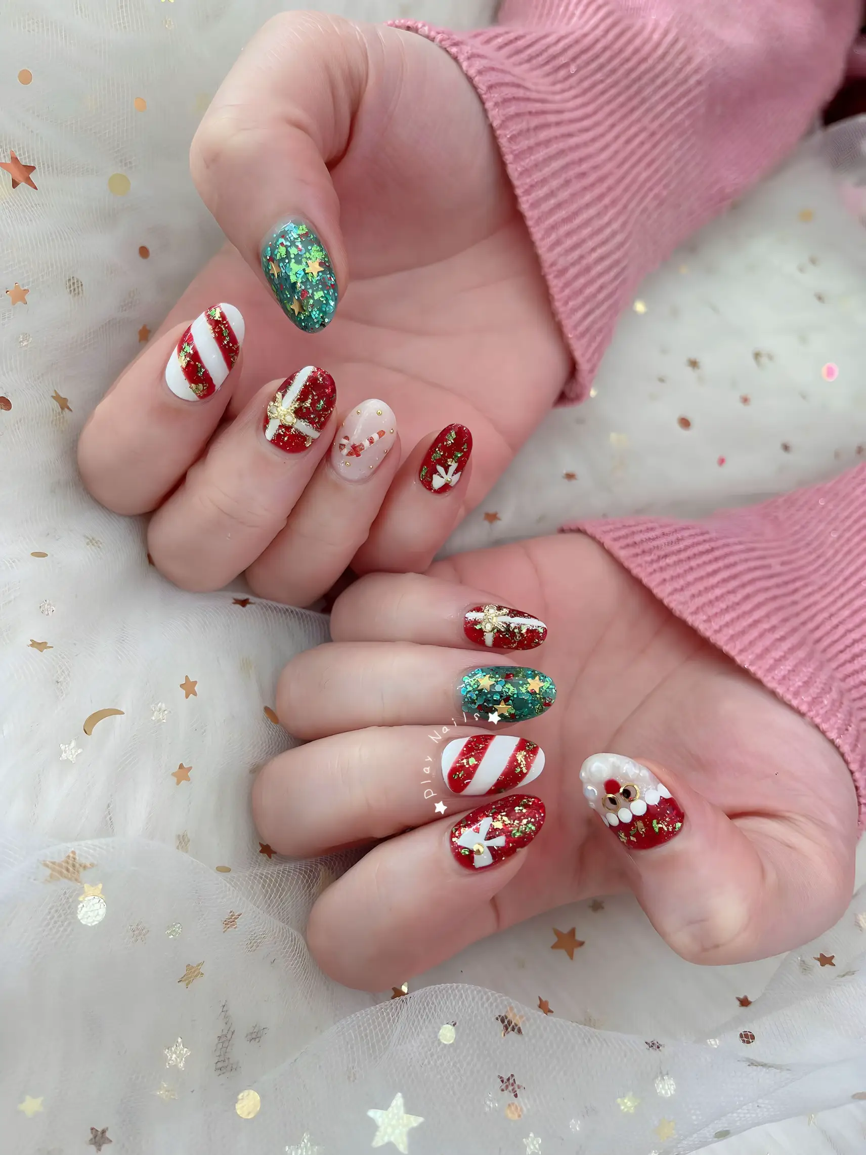 ไอเดีย · เล็บเจลคริสต์มาส🎄 | แกลเลอรีที่โพสต์โดย Cartoon Cartoon | Lemon8