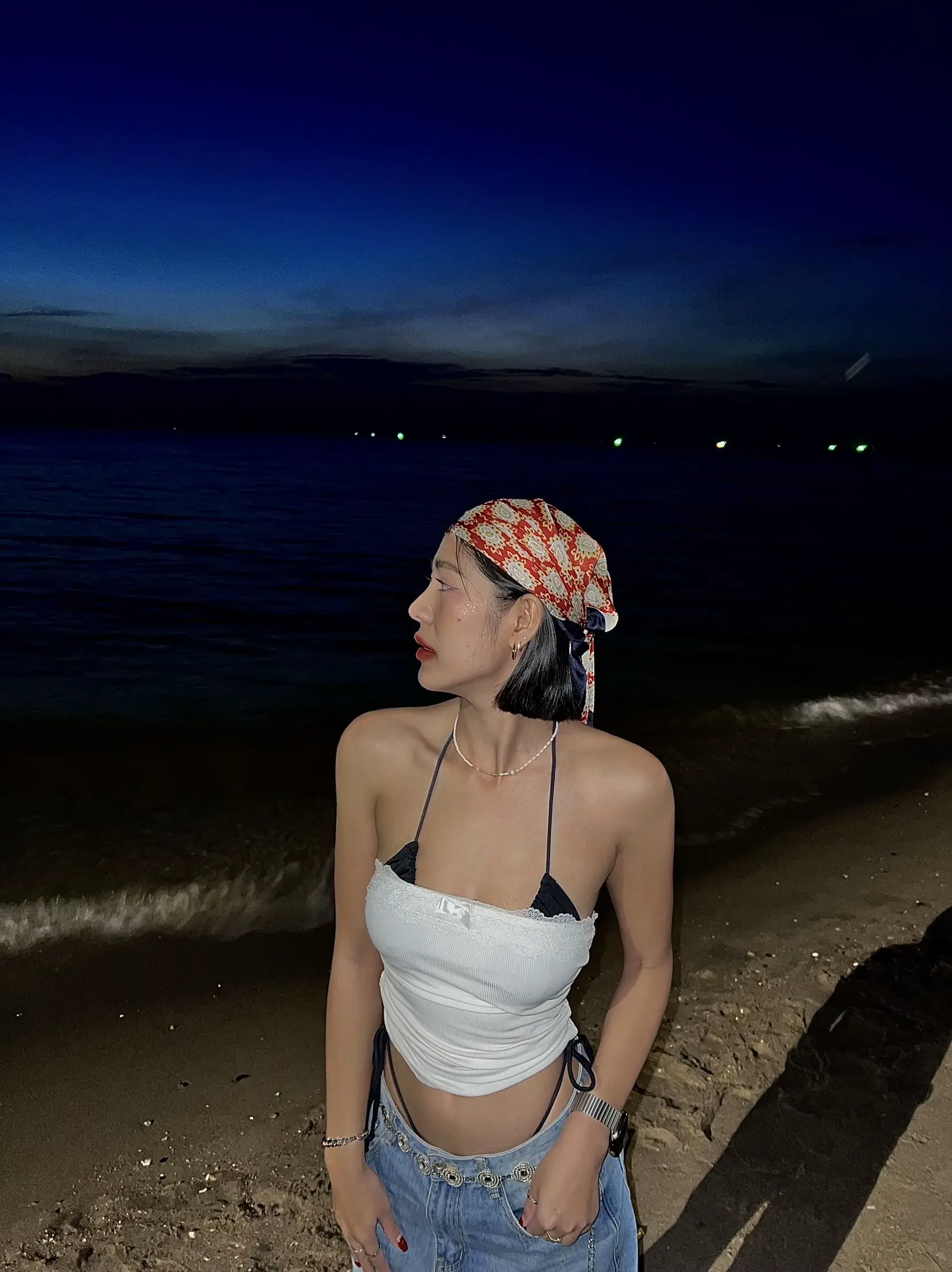 ไปดูพระอาทิตย์ที่บางแสนกัน🤍🌅🤏🏻 | แกลเลอรีที่โพสต์โดย Kookkik Ari | Lemon8