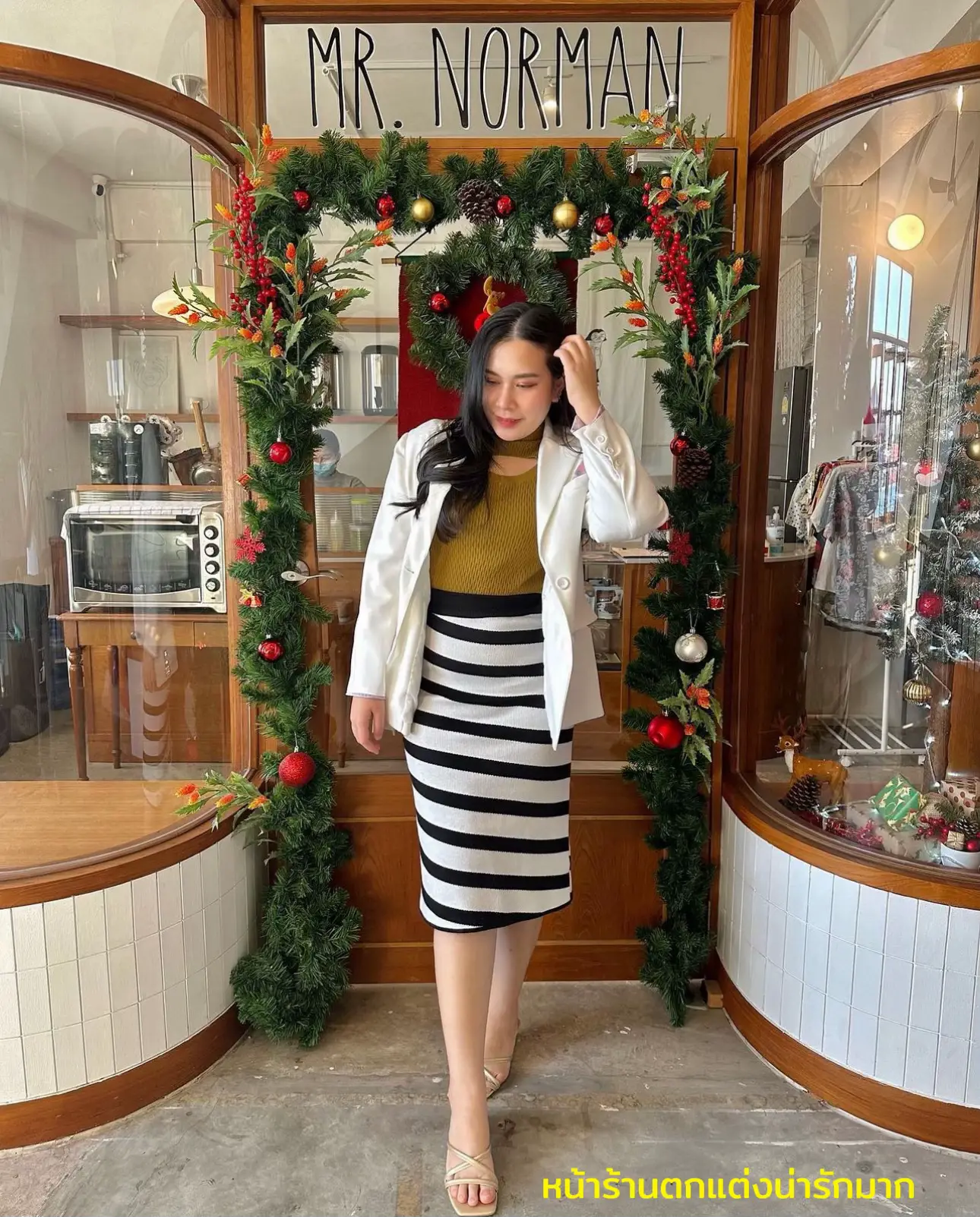🎄ไปถ่ายรูปคาเฟ่คริสต์มาส Mr.Norman🤶🏻💫 ที่ระยองกันค้า🎅🏻🎁 | แกลเลอรีที่โพสต์โดย ozone🌼🫧 | Lemon8