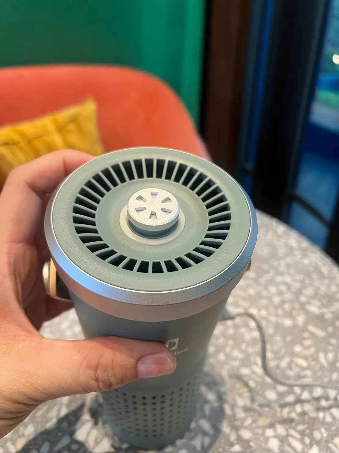 ไม่ใช่แก้ว มันคือ เครื่องฟอกอากาศ ️ | แกลเลอรีที่โพสต์โดย Poly.Reen | Lemon8