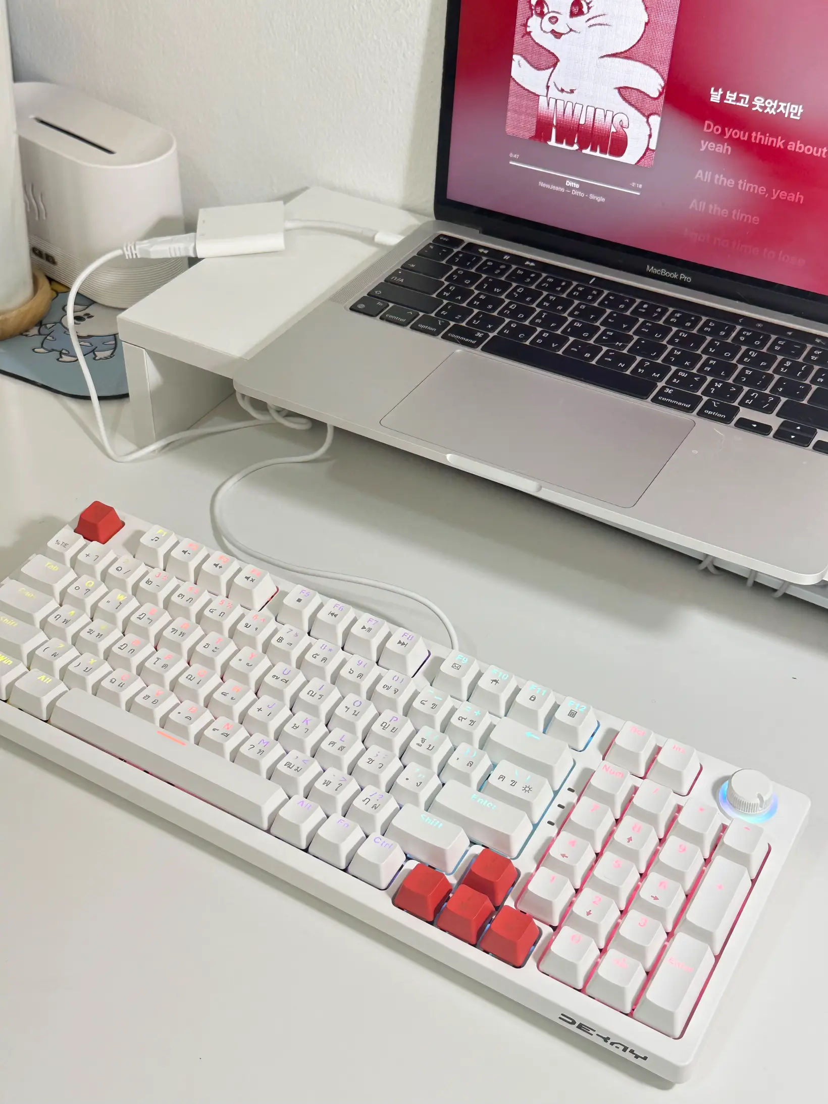 Dekay 96 ️ คีย์บอร์ดที่ไฟอลังมากก🌈💡 | แกลเลอรีที่โพสต์โดย oocho_ | Lemon8