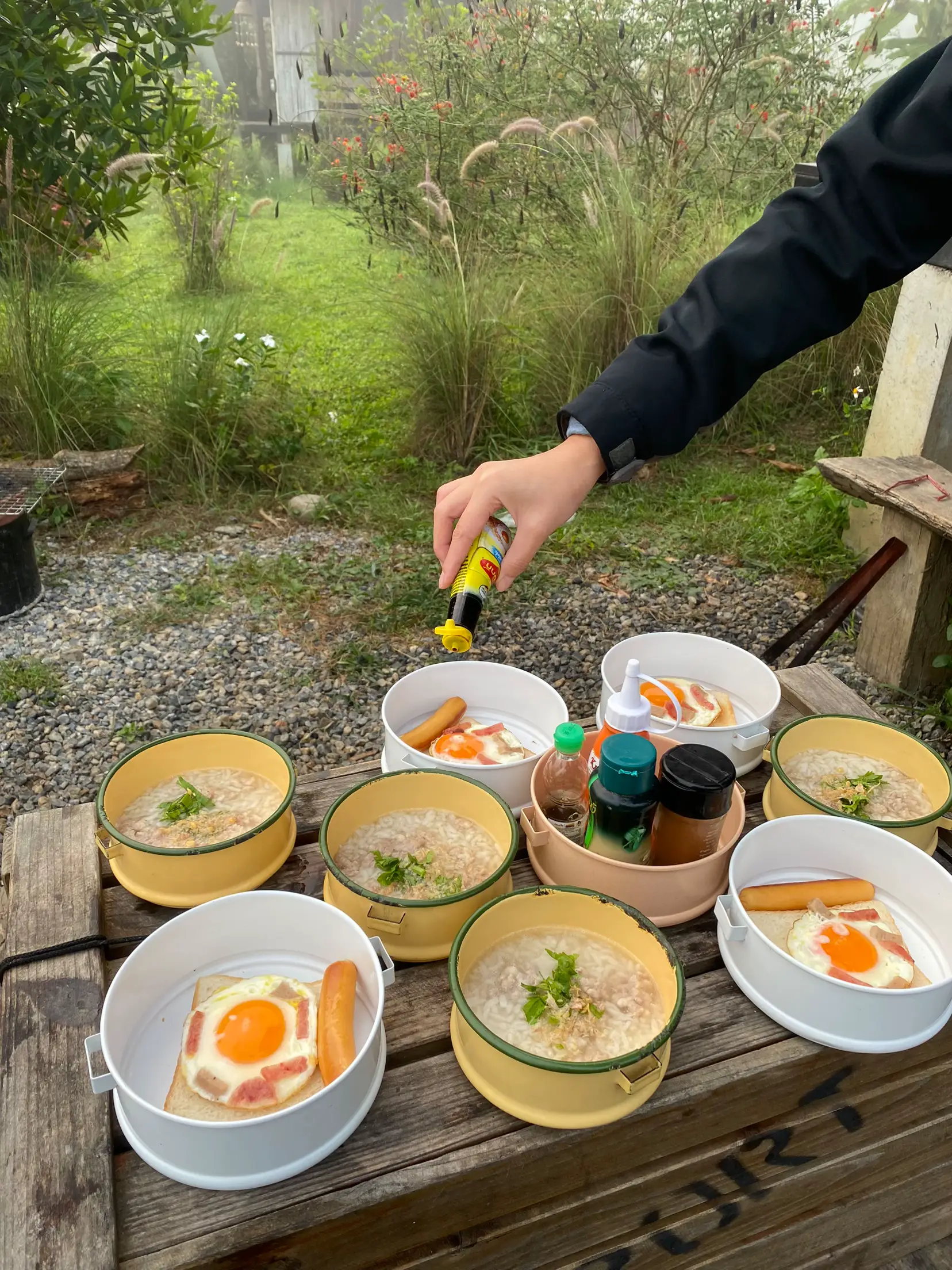 ที่พักเชียงดาว คนละ 450 บาท 🏡⛰️⛺️💫 | แกลเลอรีที่โพสต์โดย ewery.pump | Lemon8