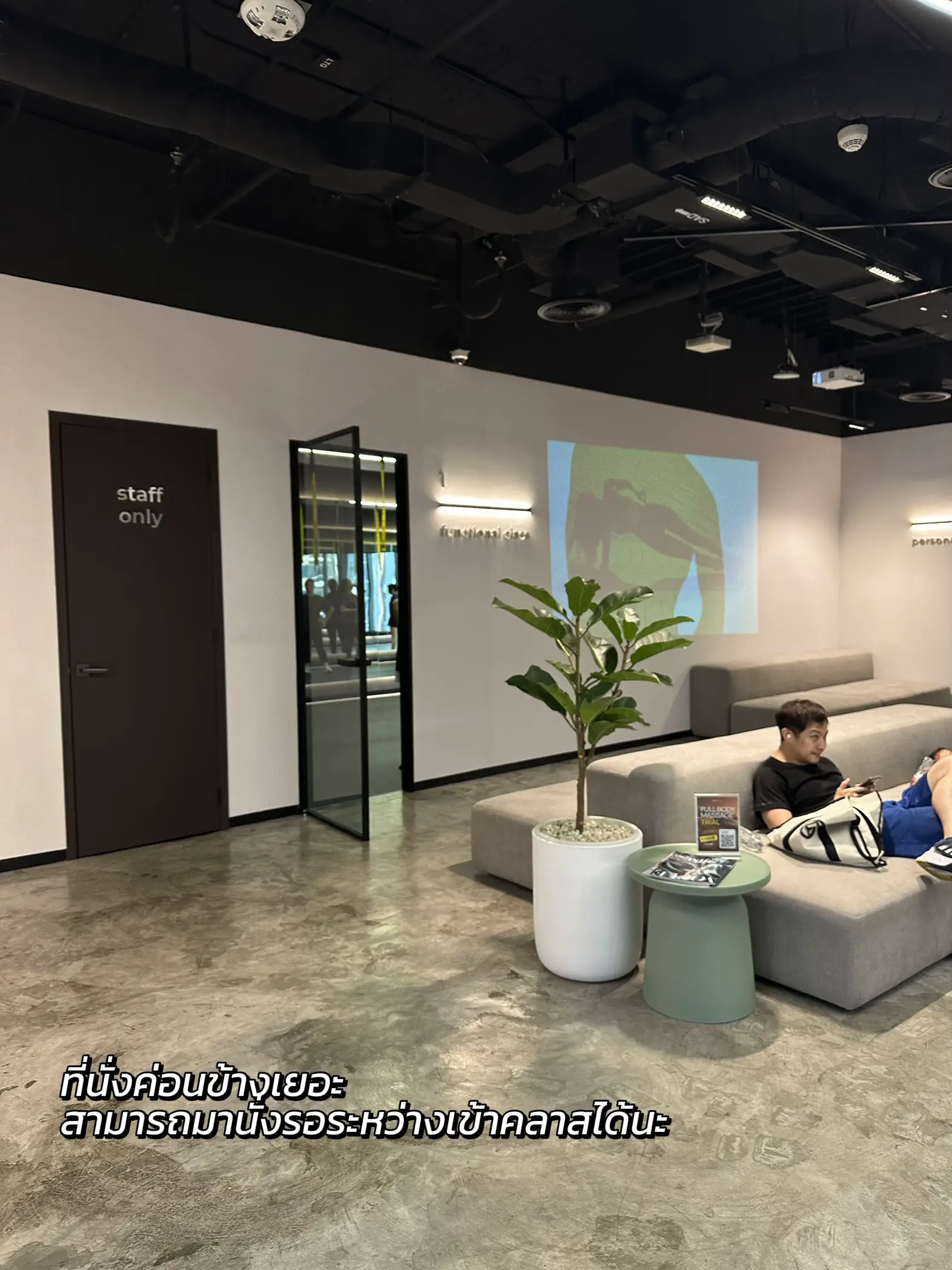 equilab.fit ครั้งแรกกับ yoga fly🤸🏻 | แกลเลอรีที่โพสต์โดย Gg | Lemon8