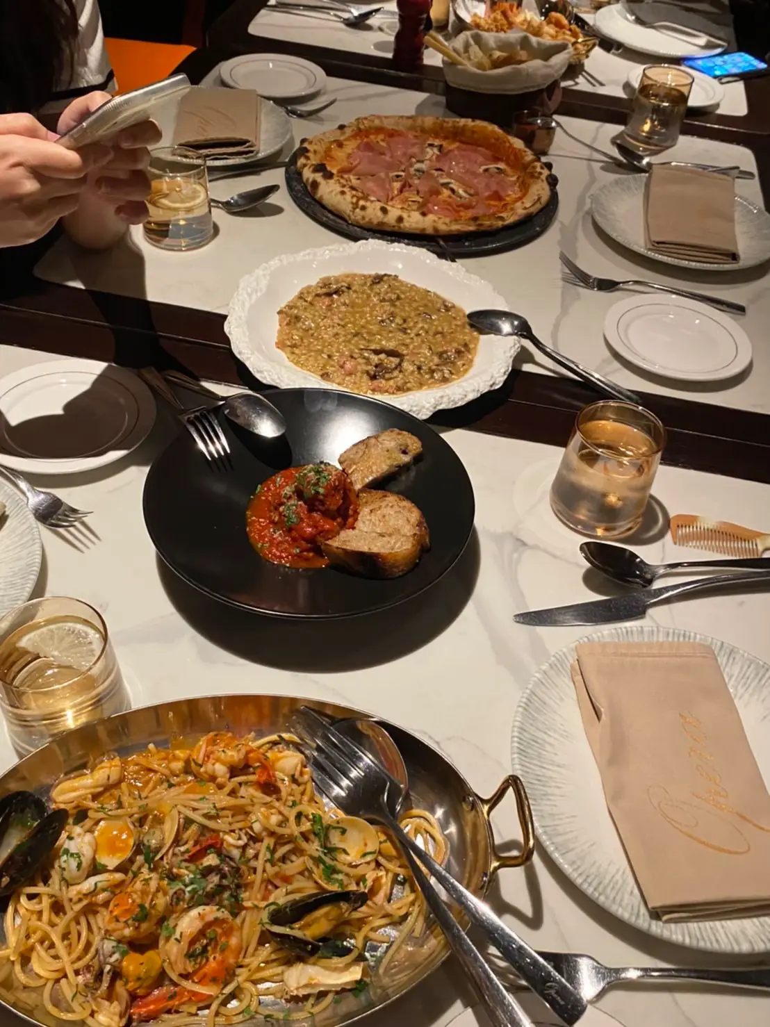 Opera Italian Restaurant | แกลเลอรีที่โพสต์โดย หมูแบม รีวิว🐽 | Lemon8