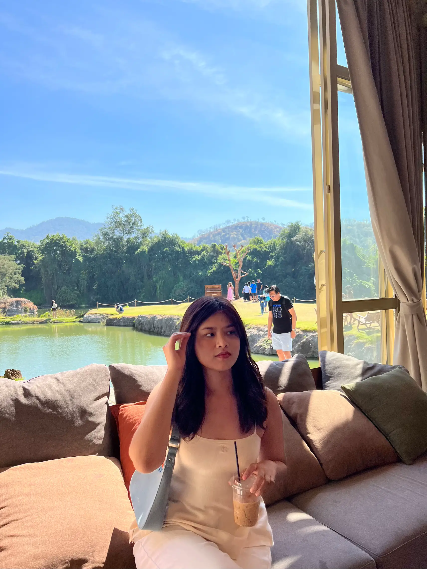 คาเฟ่เปิดใหม่บางแสน🚗serene house cafe | แกลเลอรีที่โพสต์โดย Bowie | Lemon8