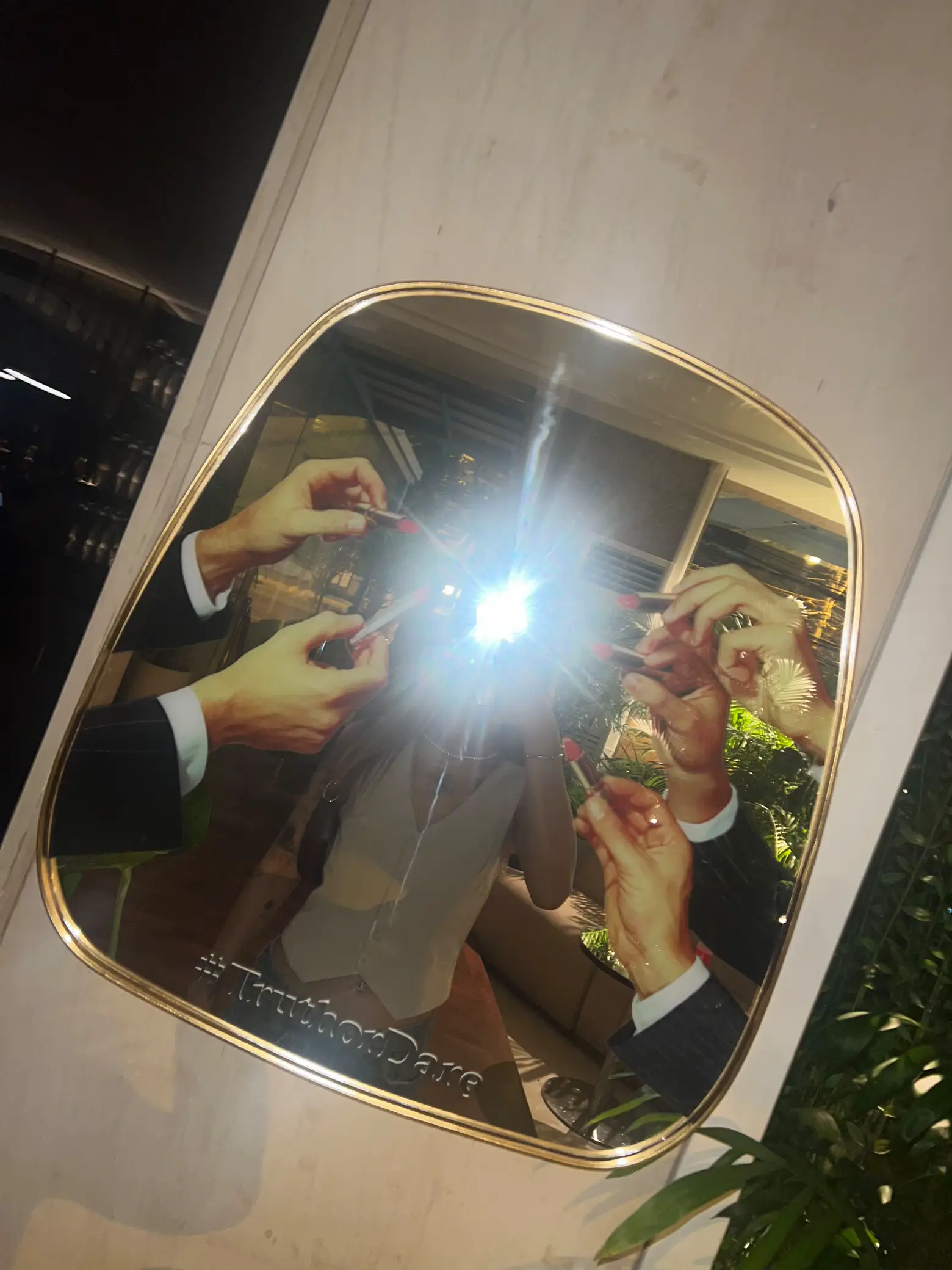 truth or dare (langsuan) 🌙 | แกลเลอรีที่โพสต์โดย Pluto.P | Lemon8