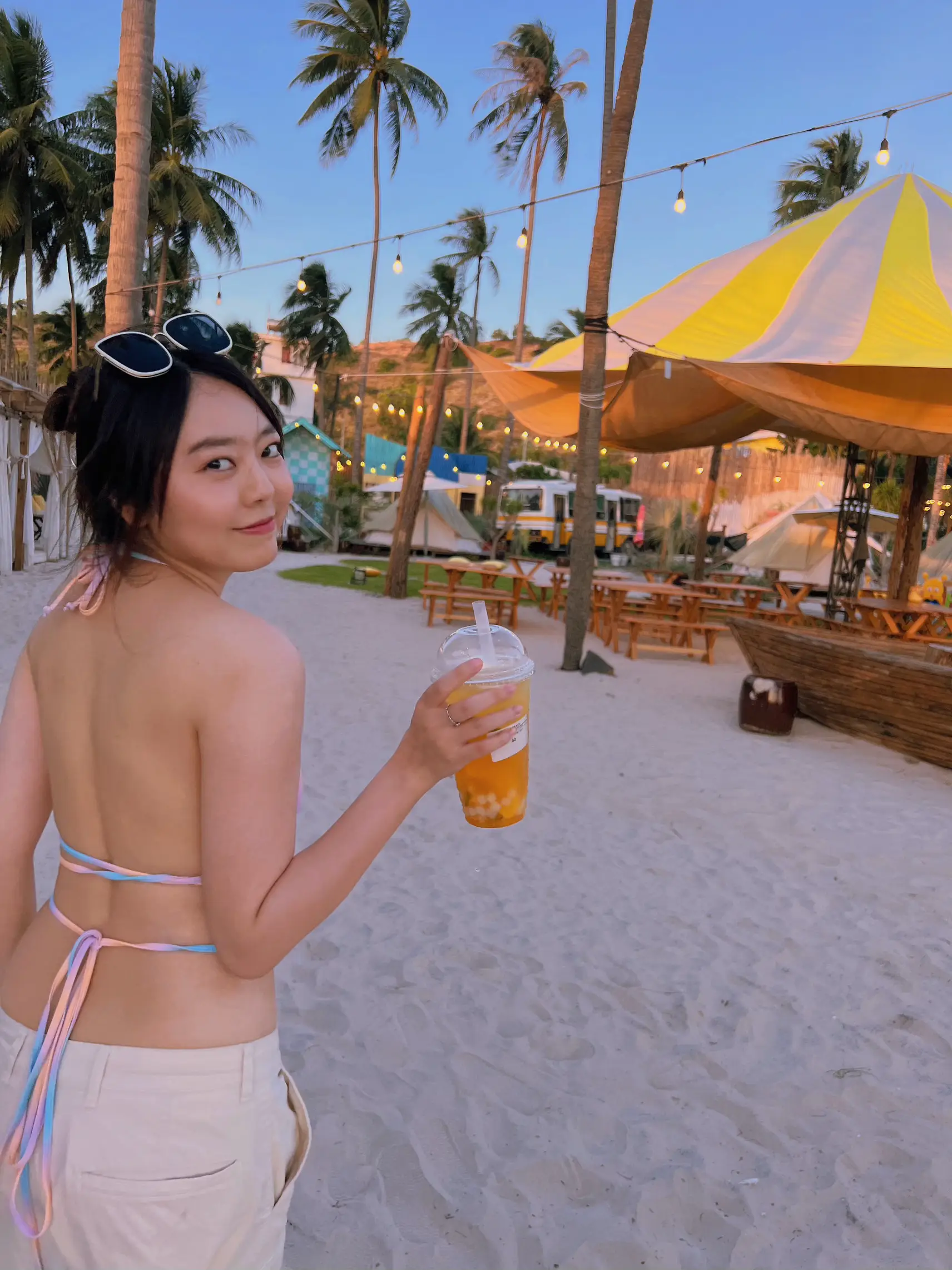 แนะนำ คาเฟ่ติดทะเล ที่มุยเน่ MANGO BEACH Cafe | แกลเลอรีที่โพสต์โดย KB | Lemon8