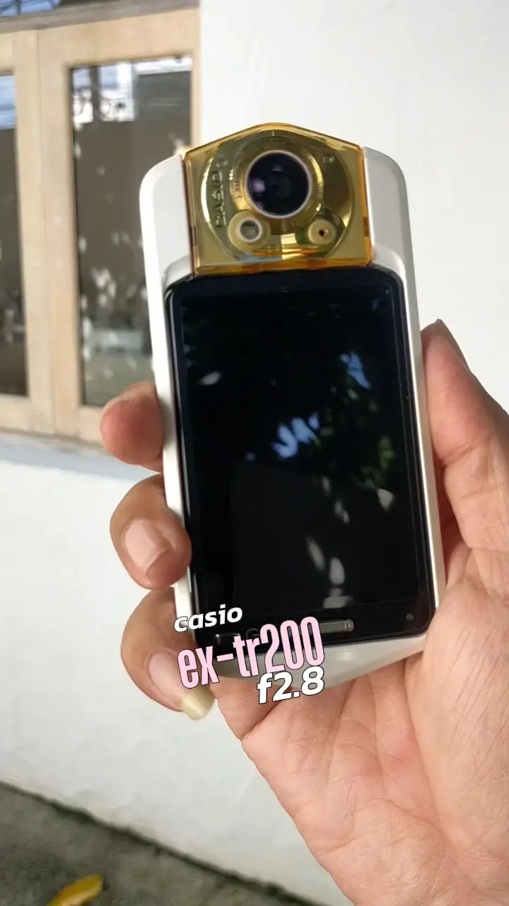 casio exilim ex-tr200 เซลฟี่ จอทัส เลนส์มุมกว้างf2 | วิดีโอที่เผยแพร่ ...