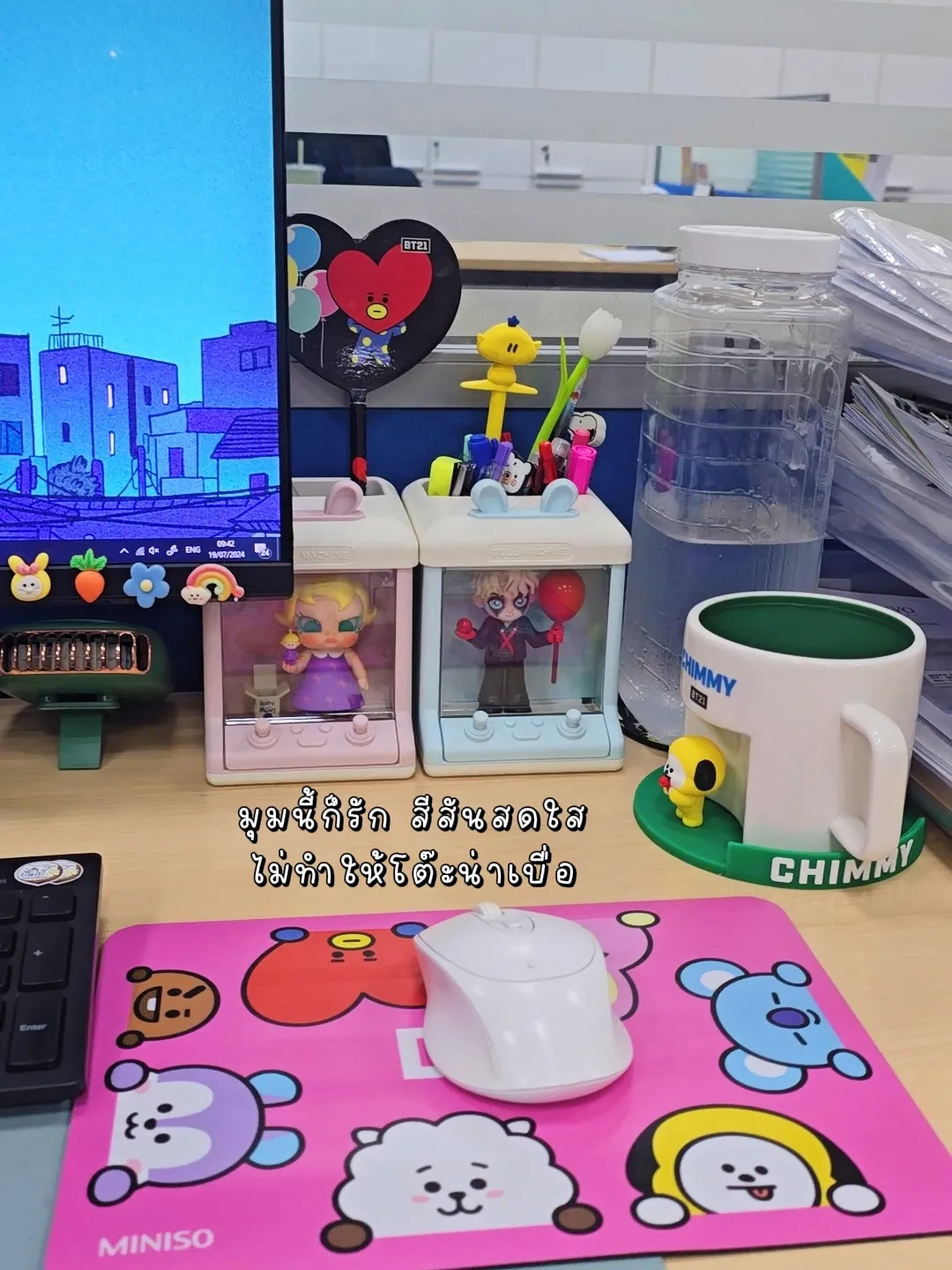 มุมฮีลใจบนโต๊ะทำงาน (จัดใหม่อีกแล้ว) ทำงานแบบใจฟู | แกลเลอรีที่โพสต์โดย ...