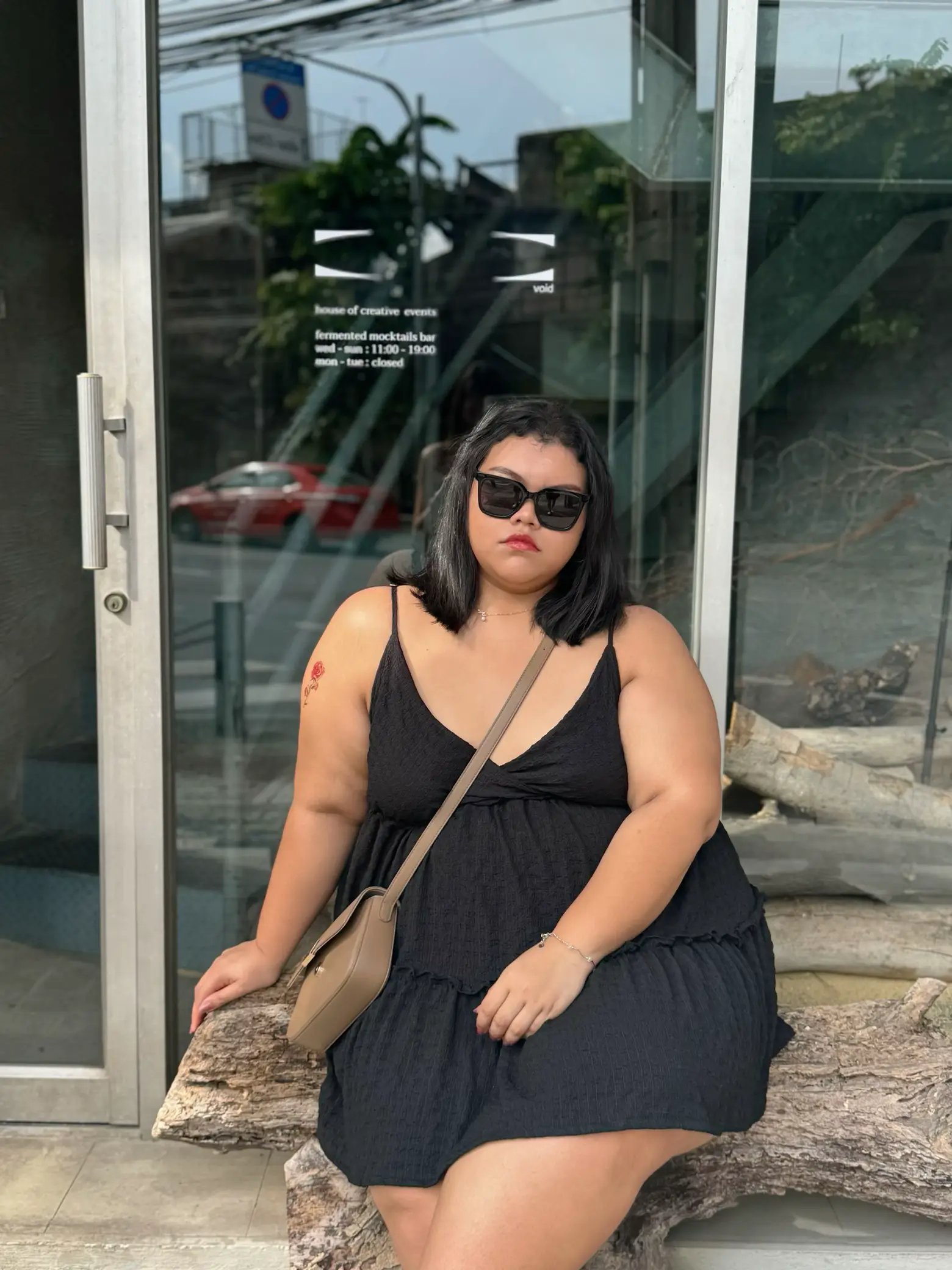 ถ่ายรูปคาเฟ่ ฉบับสาวเจ้าเนื้อ | แกลเลอรีที่โพสต์โดย Chanakan | Lemon8