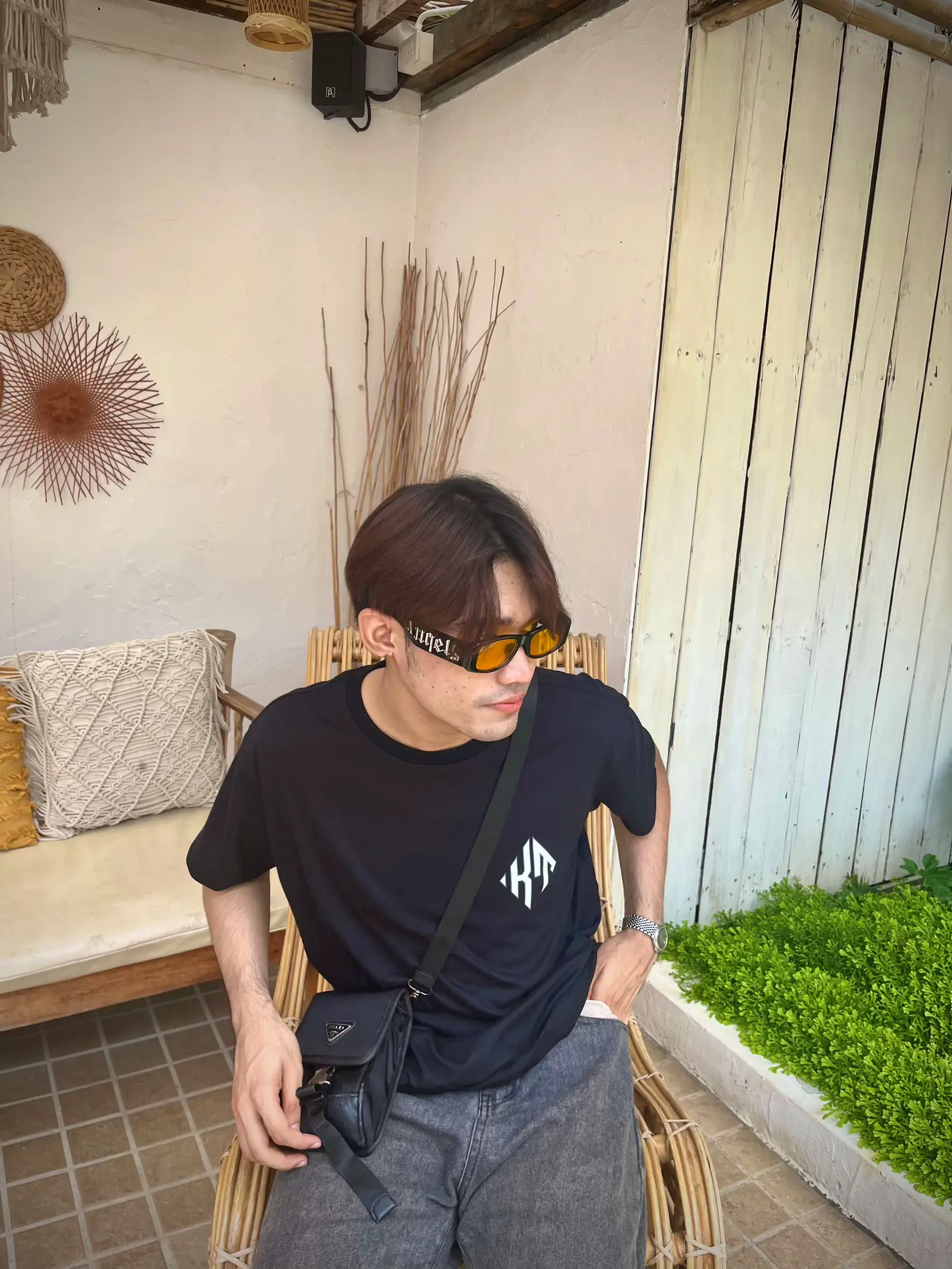 ไม่ชอบเราไม่เป็นไร ชอบเสื้อเราหน่อยได้ไหมอ่าา 🥰😘 | แกลเลอรีที่โพสต์โดย Looknum Bunmee | Lemon8