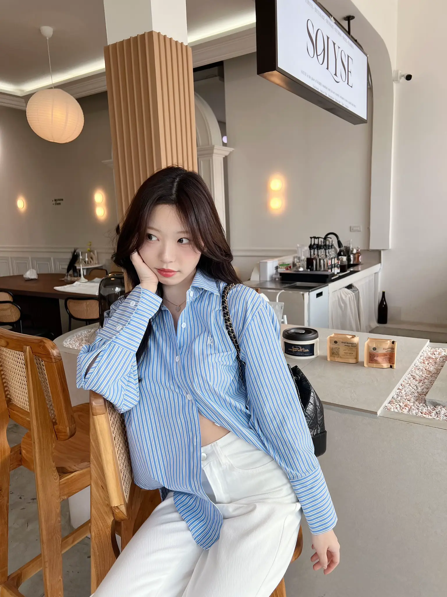 OOTD :: Blue Striped Shirt 🪡🛋️🥛 | แกลเลอรีที่โพสต์โดย Riley.apparels ...