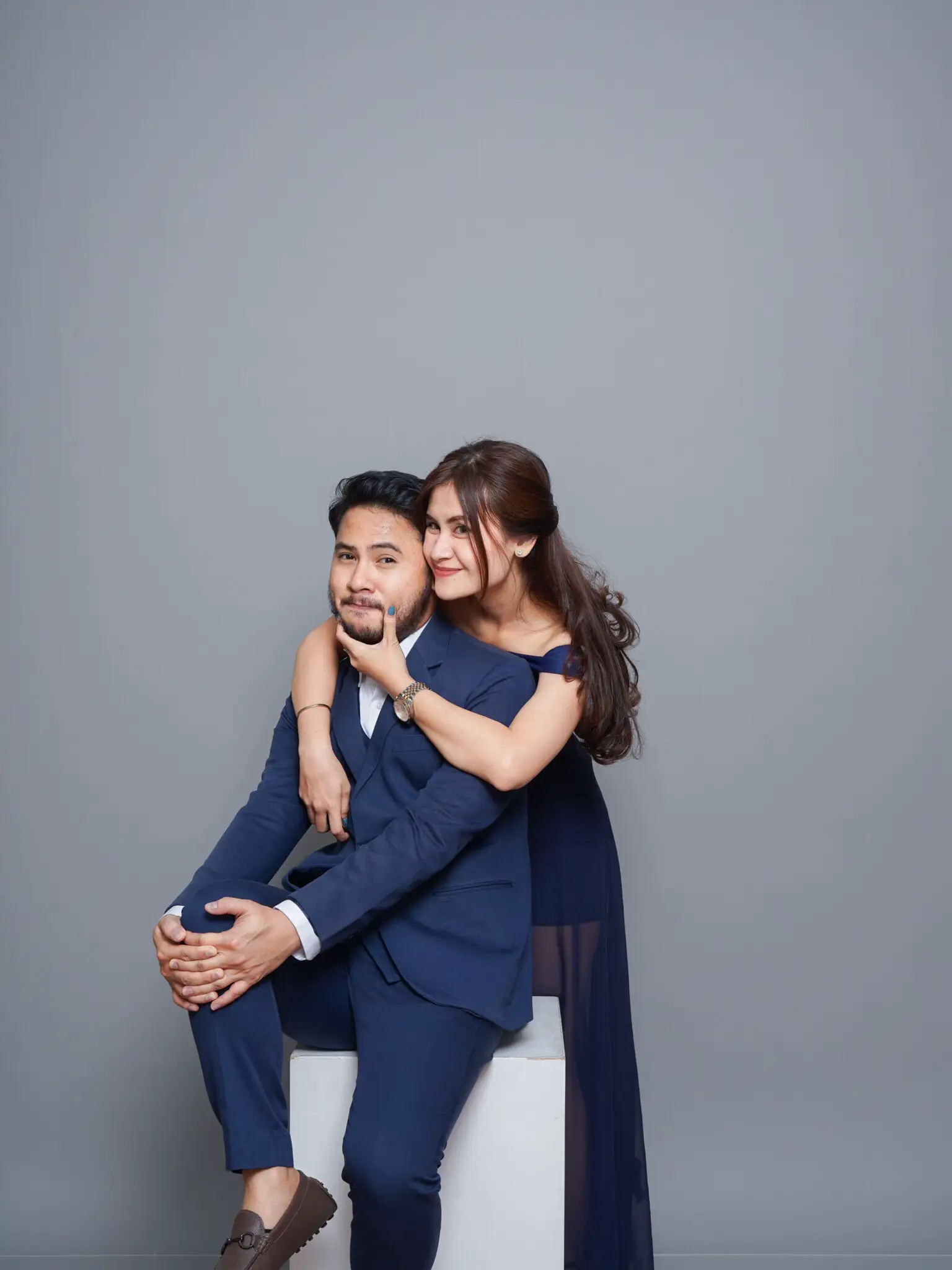 COUPLE POSES IDEAS | Ide Foto Pre-Wedding Simple💡 | Galeri diposting oleh with love, Lulu | Lemon8