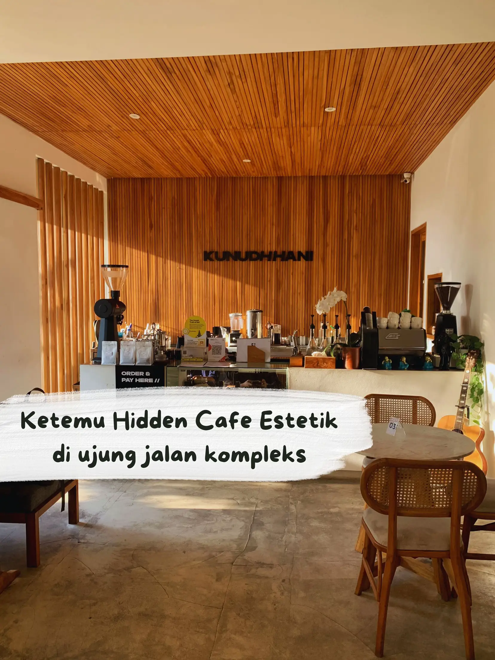Hidden Gem Cafe Bali di ujung jalan kompleks | Galeri diposting oleh Ilham Ang | Lemon8