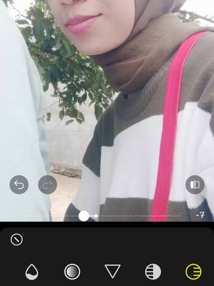 Edit foto burik mu menjadi foto estentic | Galeri diposting oleh sutri Mawarni | Lemon8