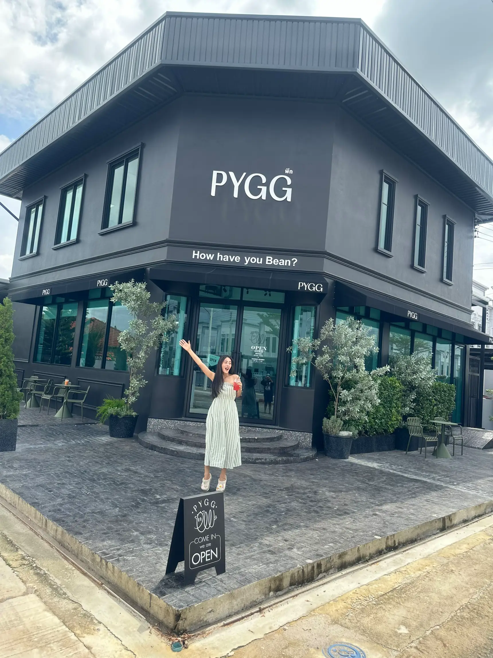 อ.บ้านบึง | แกลเลอรีที่โพสต์โดย 🌿Bai..Toei🐇 | Lemon8