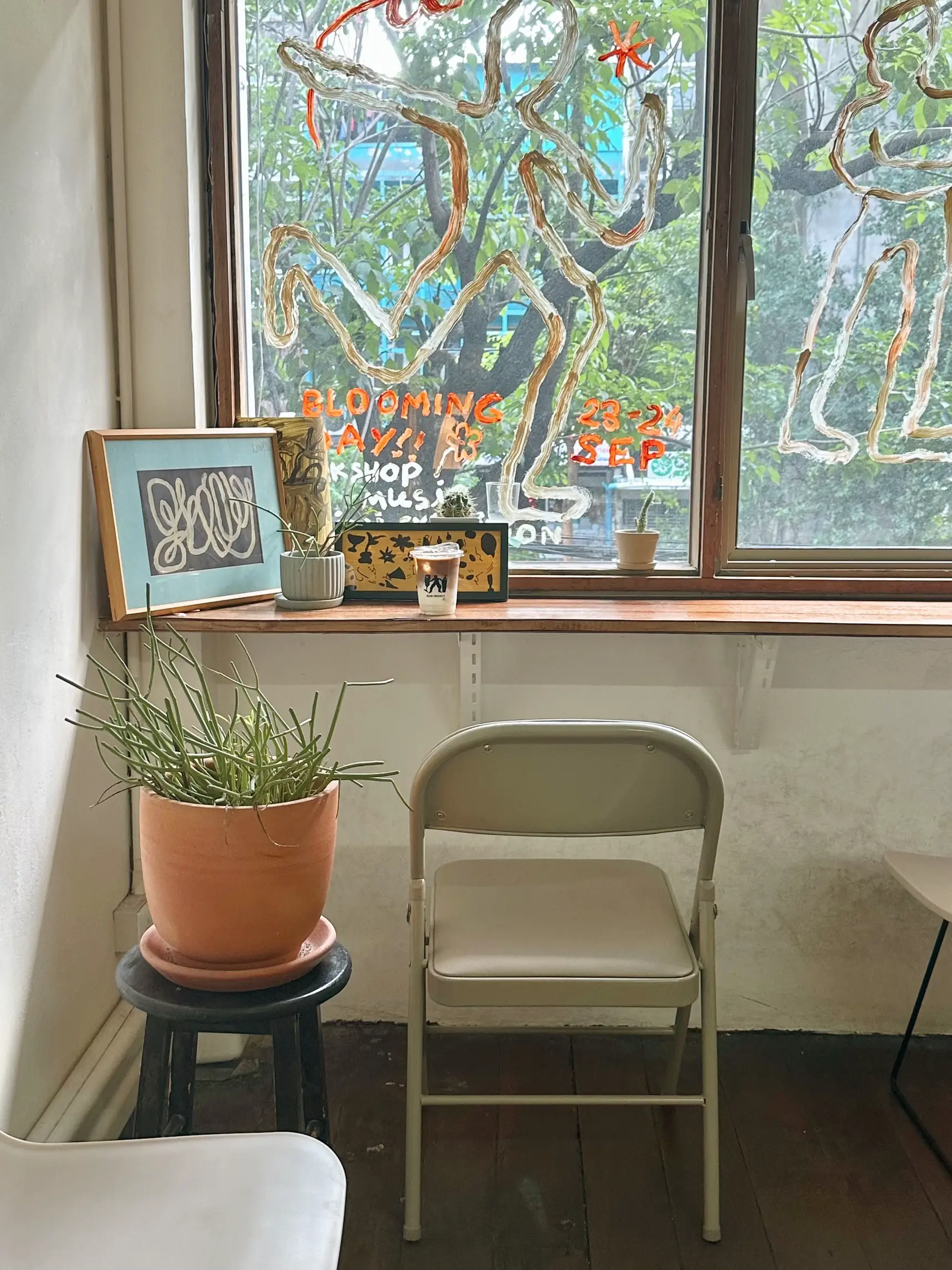 Bask Project คาเฟ่และคอมมูนิตี้สุดอาร์ตย่านสุขุมวิท 🎨🧸 | แกลเลอรีที่ ...