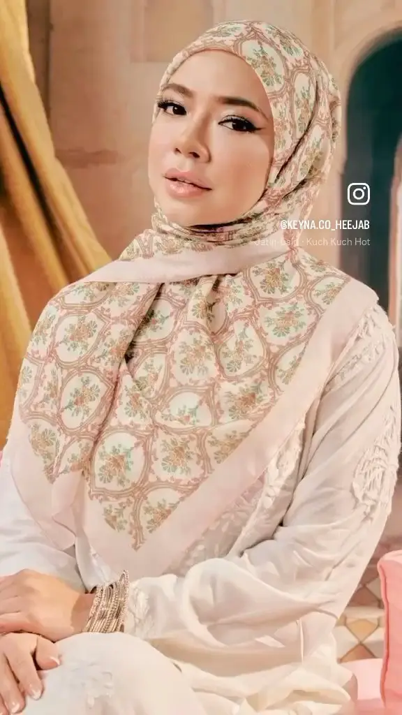 SP BOLLYWOOD | วิดีโอที่เผยแพร่โดย Shakeynadyan | Lemon8