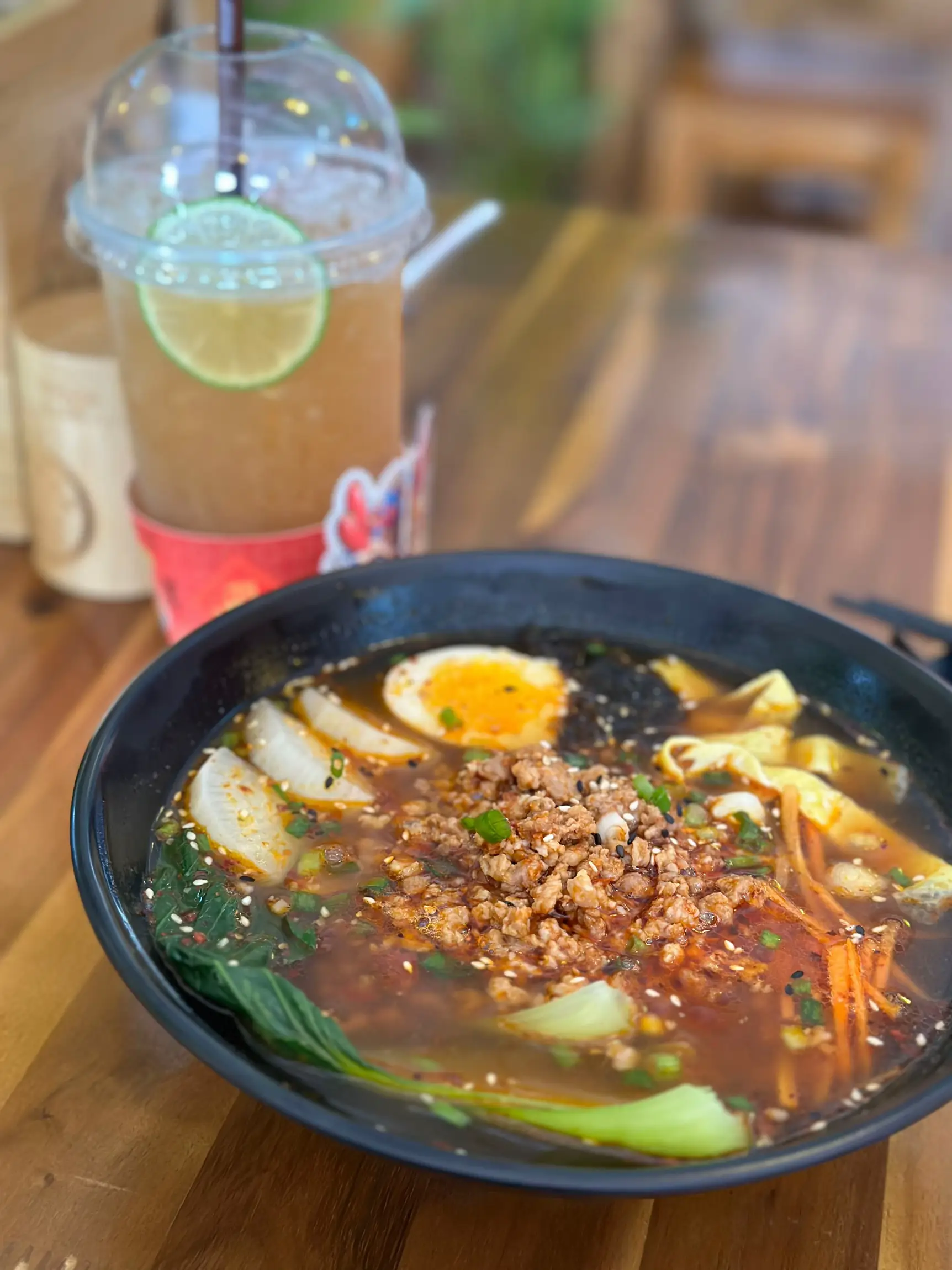 ร้านเกี๊ยวหม่าล่า ณ เวียงจันทน์ (Kiew - Kiew mala) | แกลเลอรีที่โพสต์โดย Nathan S. 宋 | Lemon8