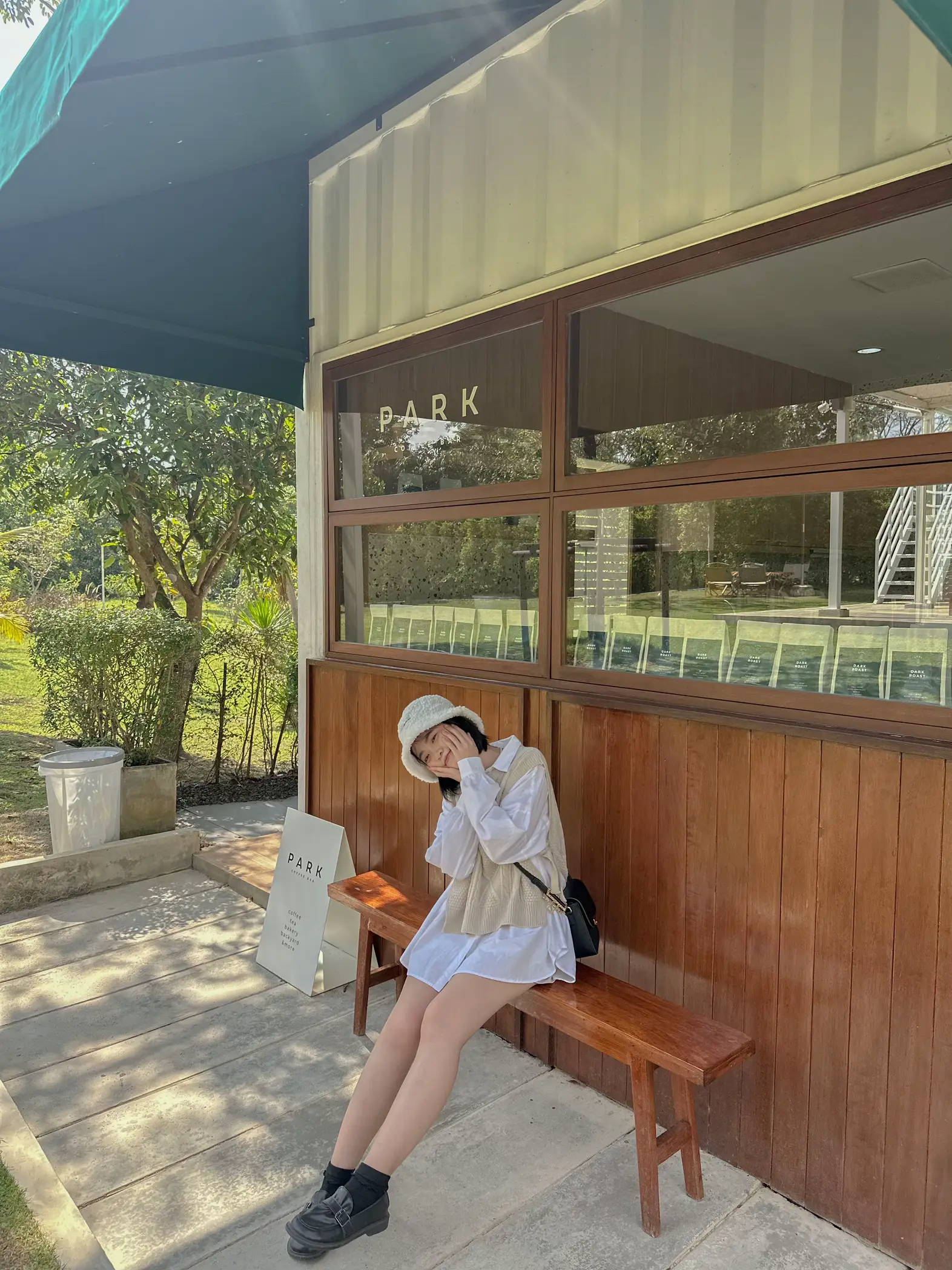 Cafe Outfit Ideas | แกลเลอรีที่โพสต์โดย Naree1994 | Lemon8