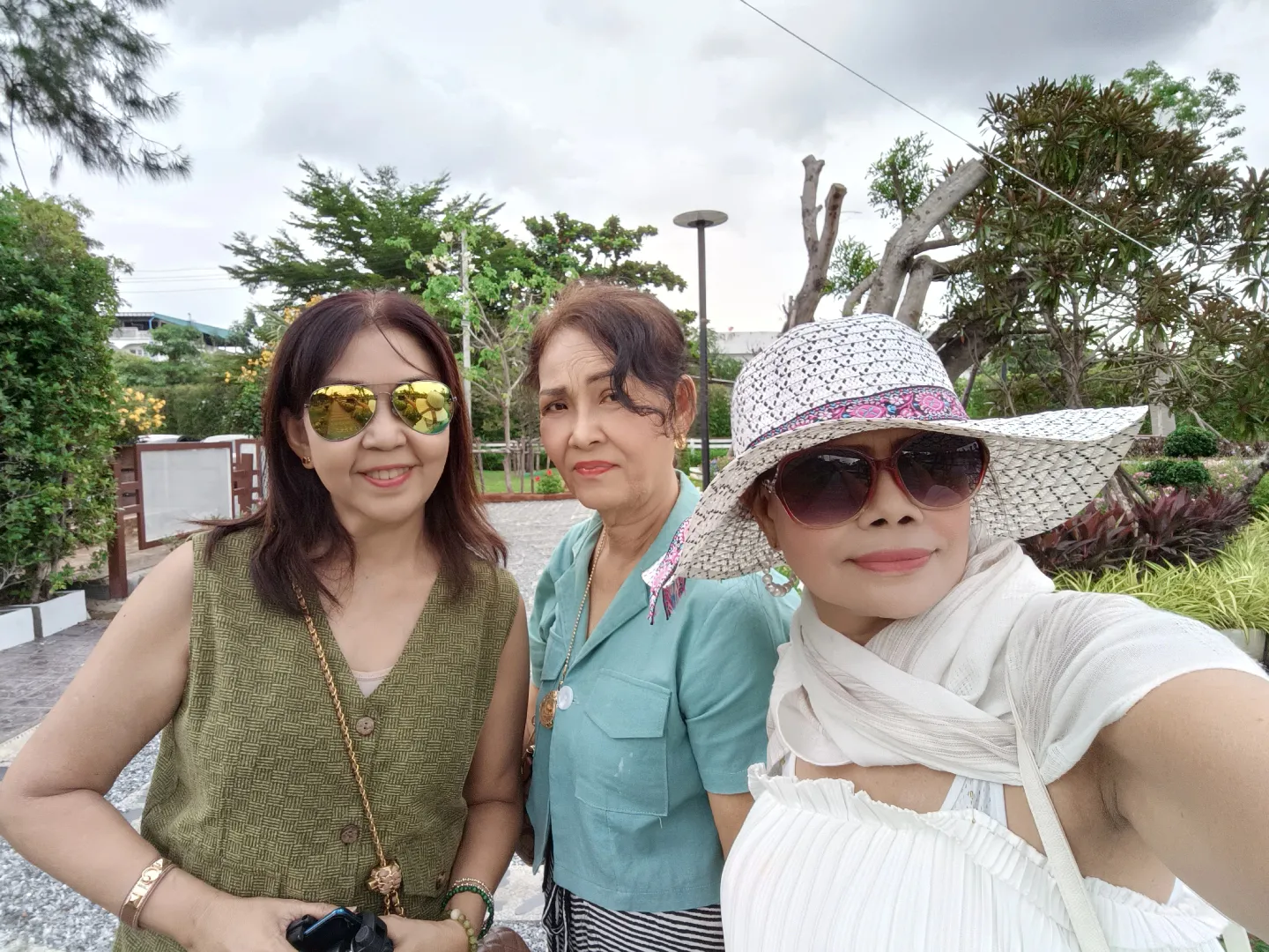 #คาเฟ่เปิดใหม่อยุธยา #บรรยากาศ | แกลเลอรีที่โพสต์โดย Pom😋💛💛🌹🌹 | Lemon8