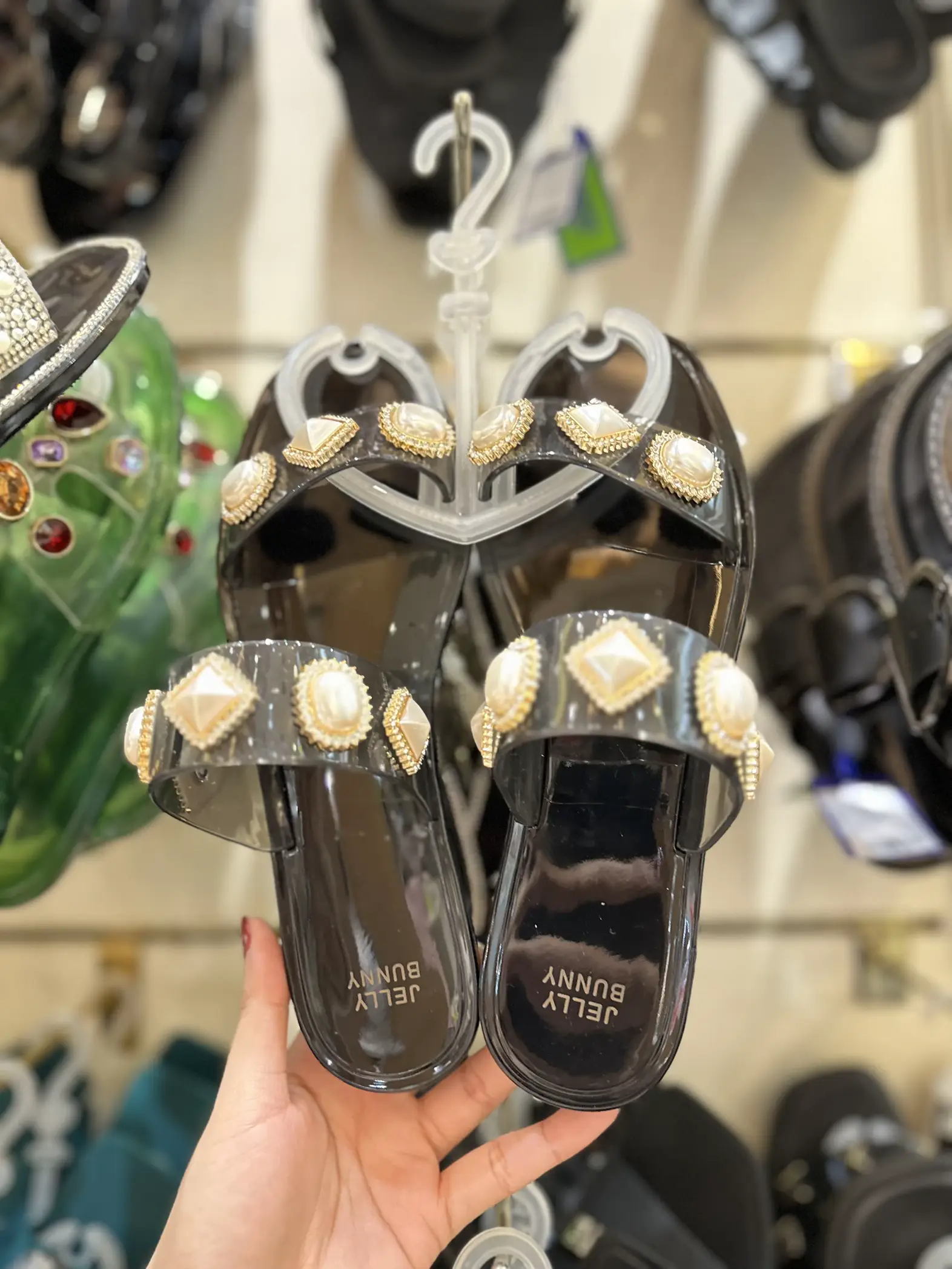 📣jelly bunny sale 50% รีบตำด่วนน👡 | แกลเลอรีที่โพสต์โดย ap.ntp | Lemon8